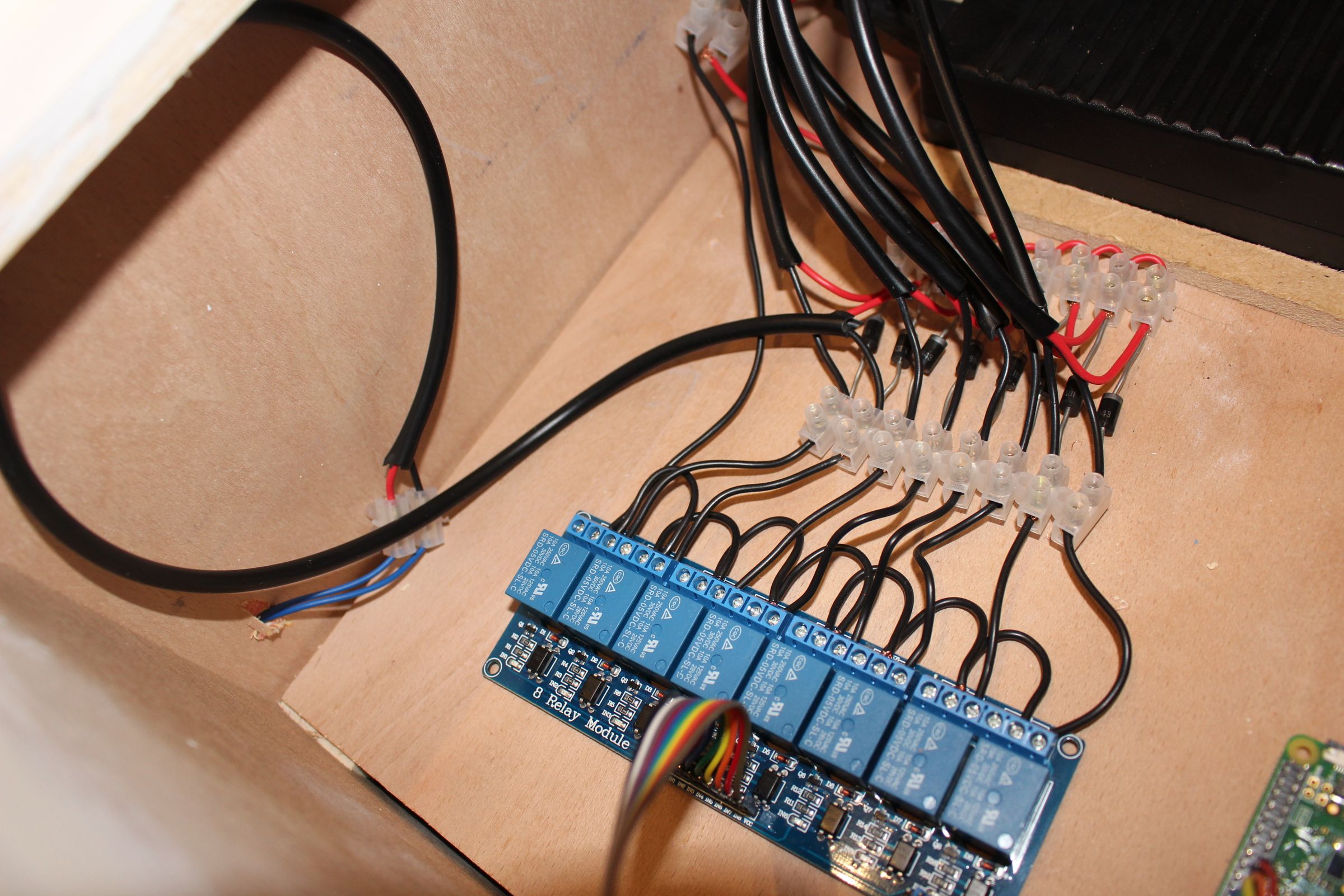 A Raspberry Pi Powered Junk Drum Machine : 15 Steps (with Pictures ...