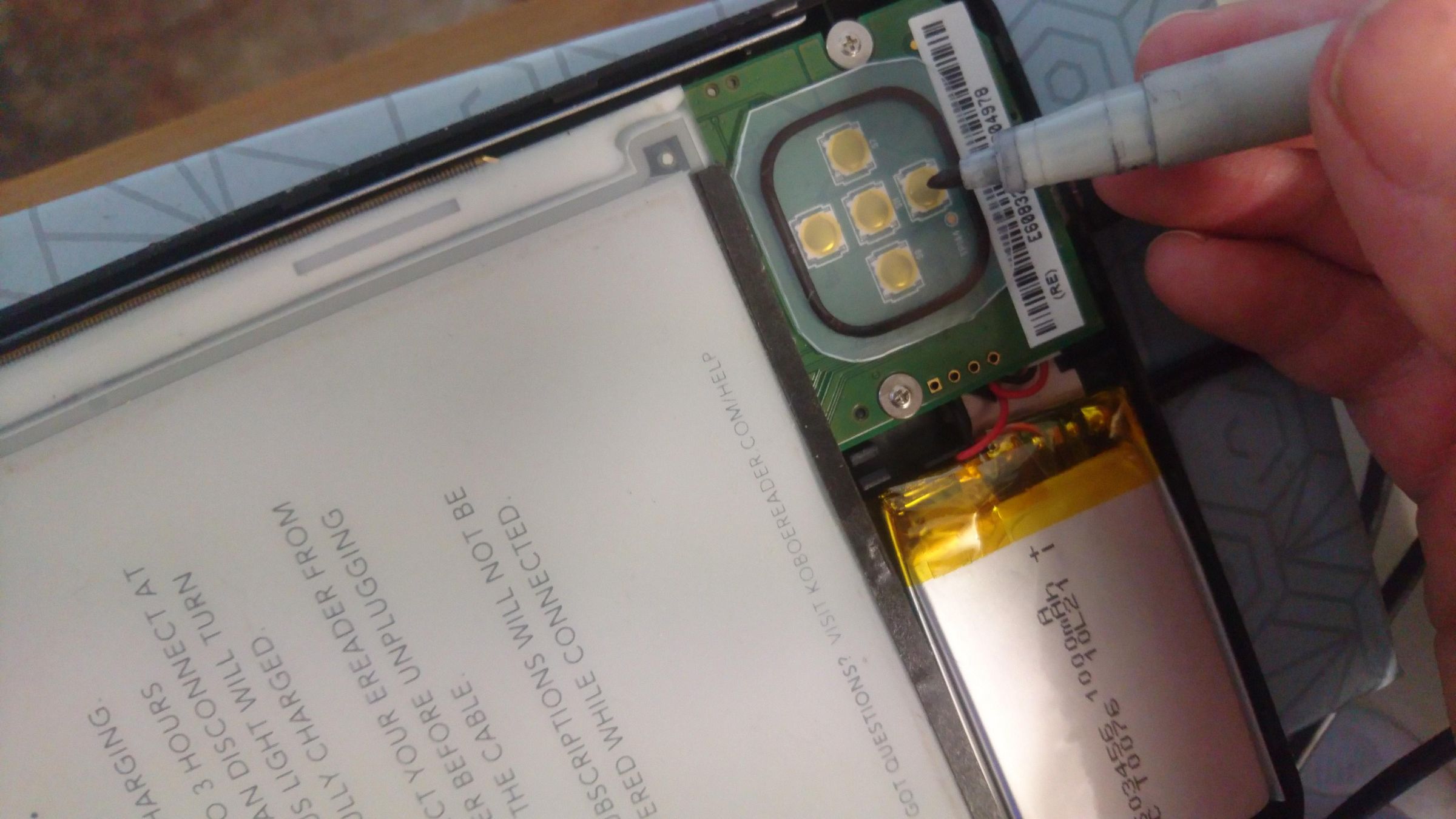 Repair Kobo EReader N647 D-pad Controller : 6 Steps - Instructables