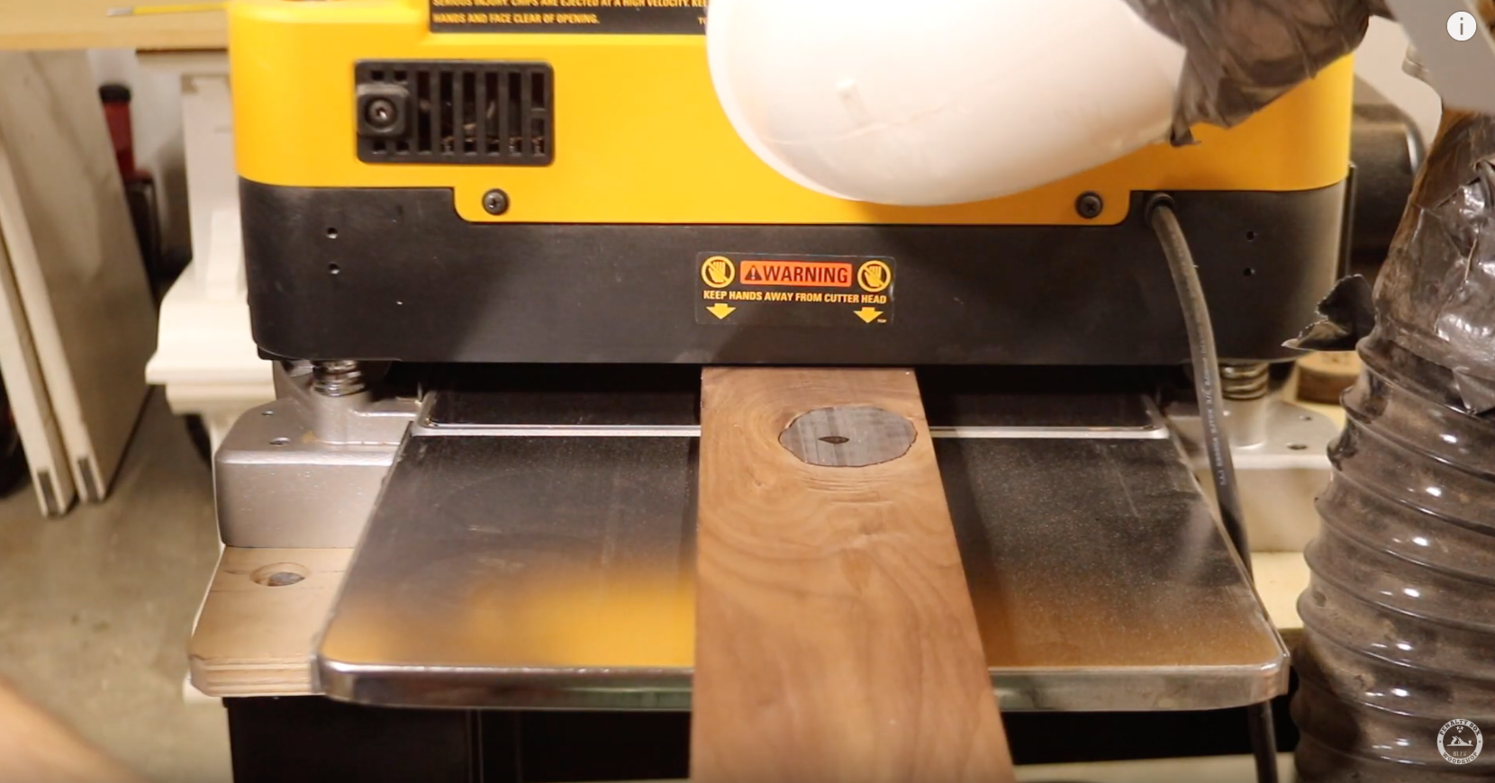 How to Fill Knots and Voids With Epoxy Resin : 5 Steps (with Pictures ...
