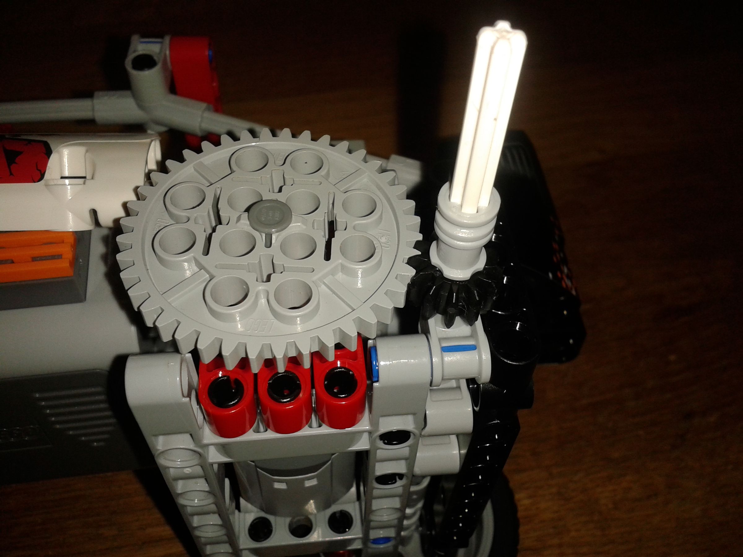 RC Lego Car "the Board" : 3 Steps - Instructables