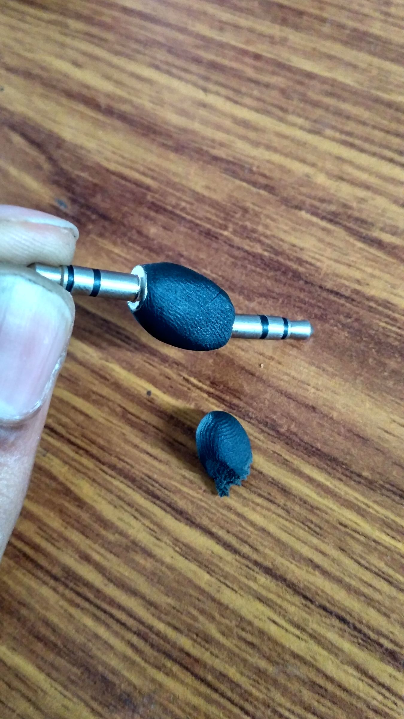 Wired to Wireless Bluetooth Headphone Convertion : 9 Steps (with ...