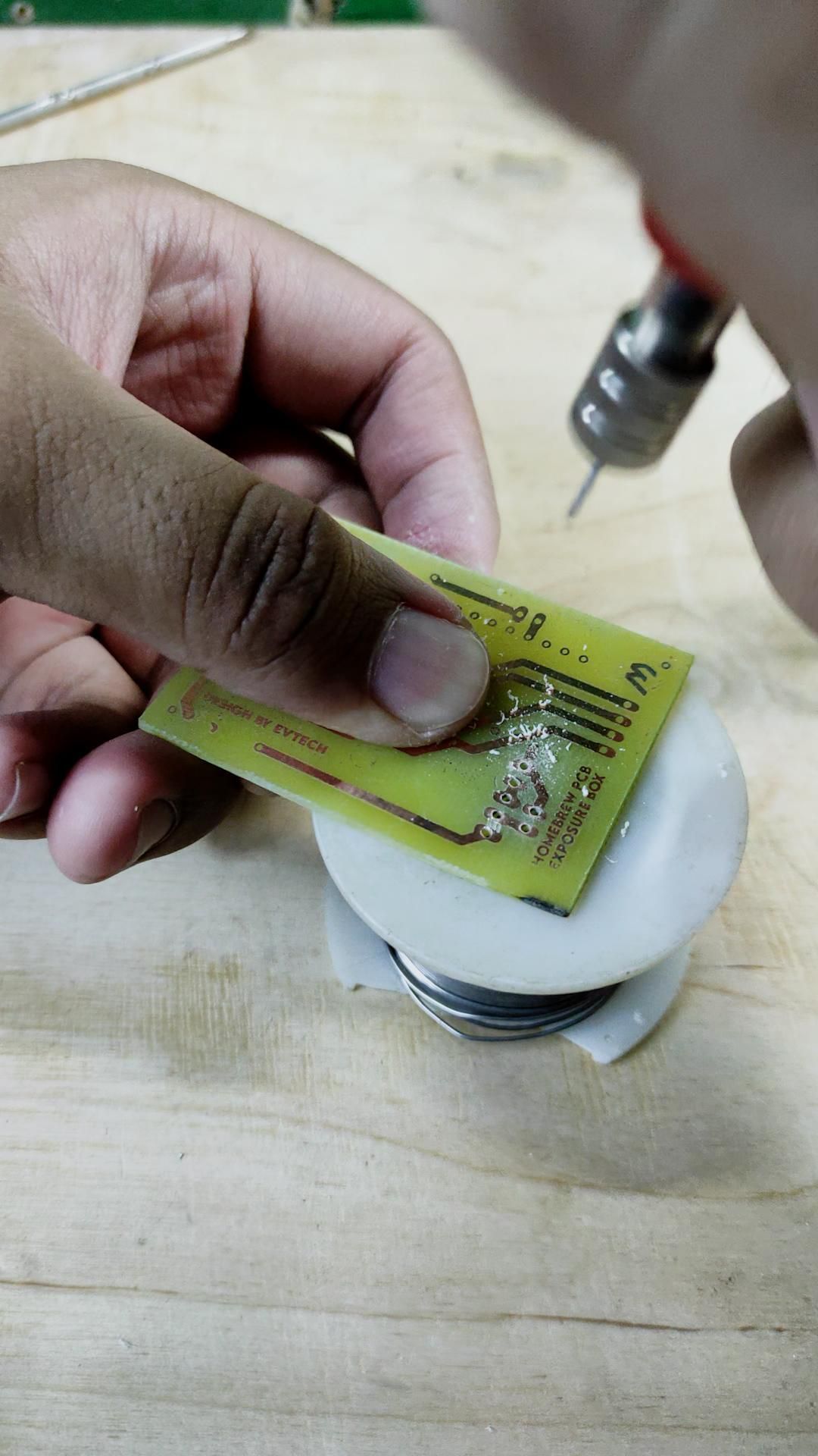 Homebrew PCB Exposure Box Using an Old Printer Scanner! : 12 Steps ...