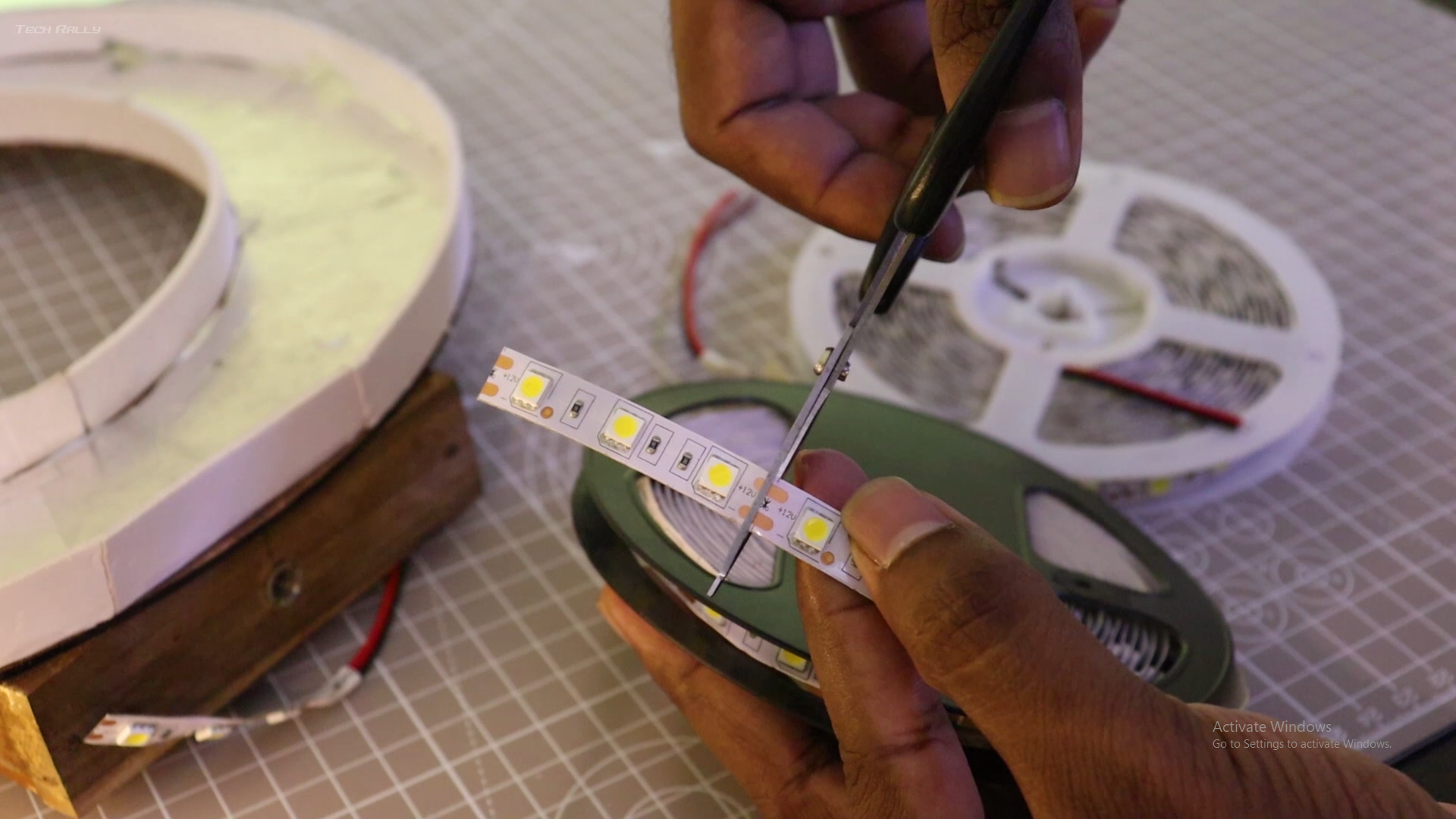 DIY LED Studio Ring Light : 26 Steps (with Pictures) - Instructables