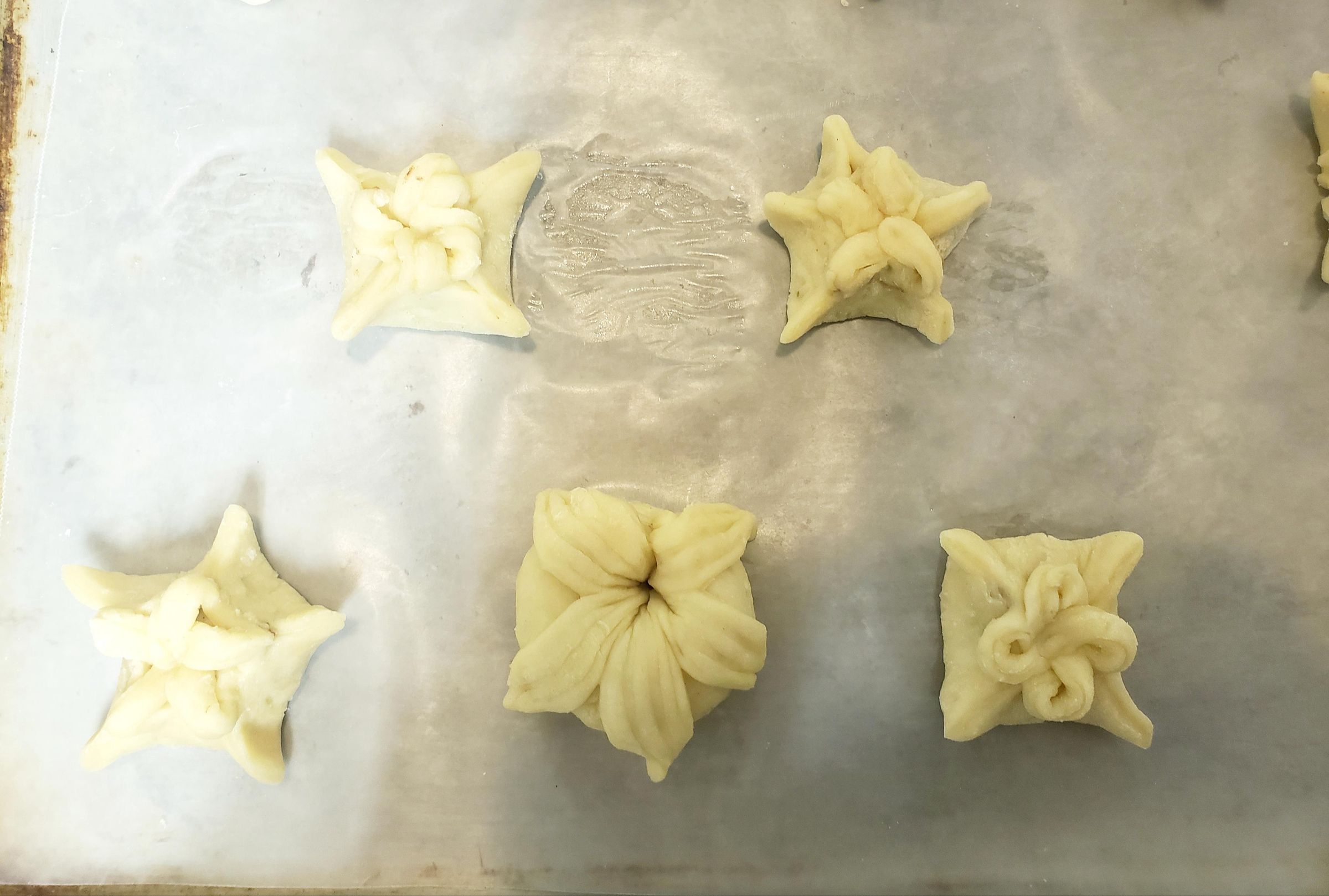 Floral Pinch Pies : 17 Steps (with Pictures) - Instructables