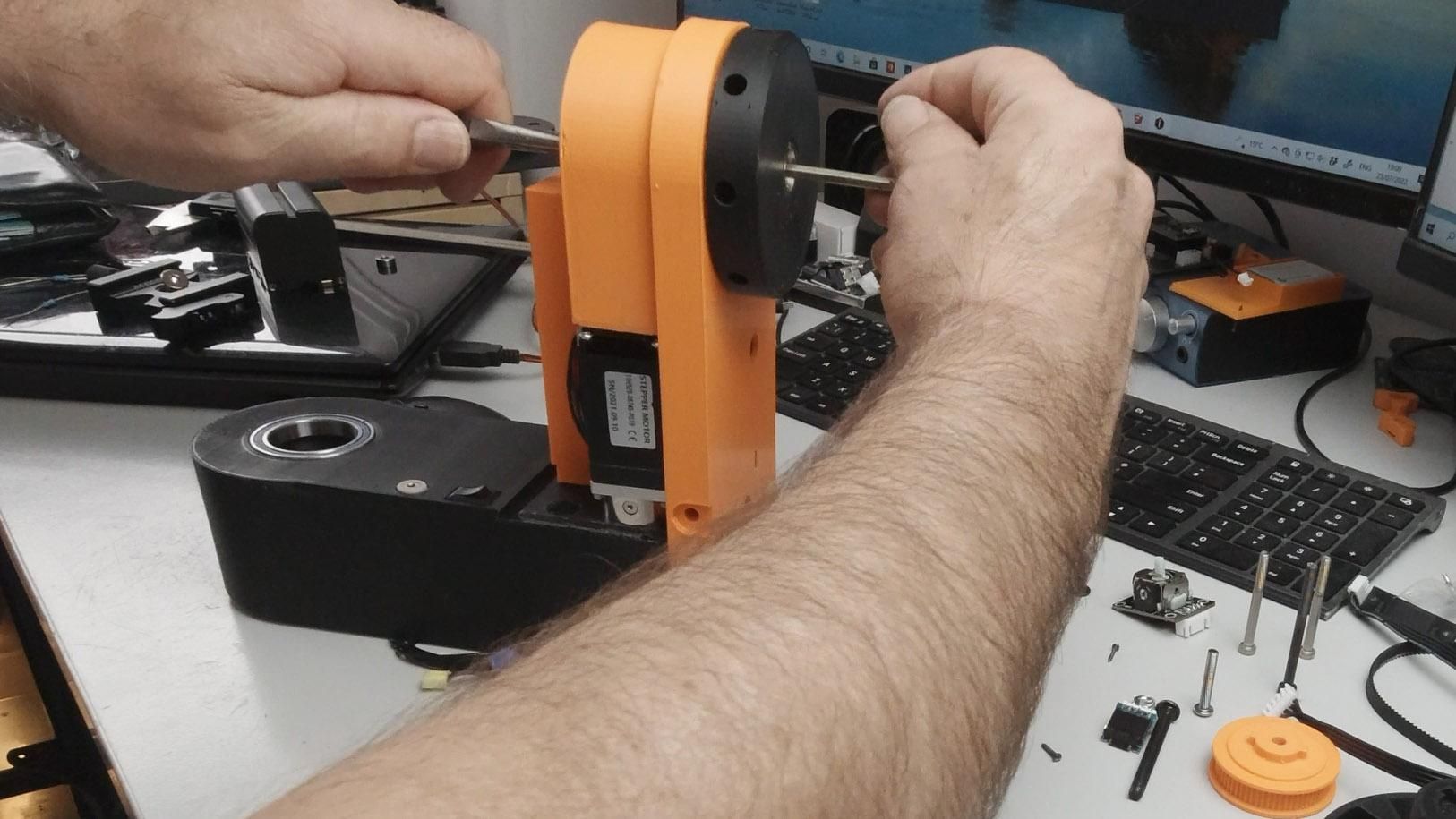 Camera Pan Tilt Head Fully Programable With WIFI PTZ Capability : 26 ...