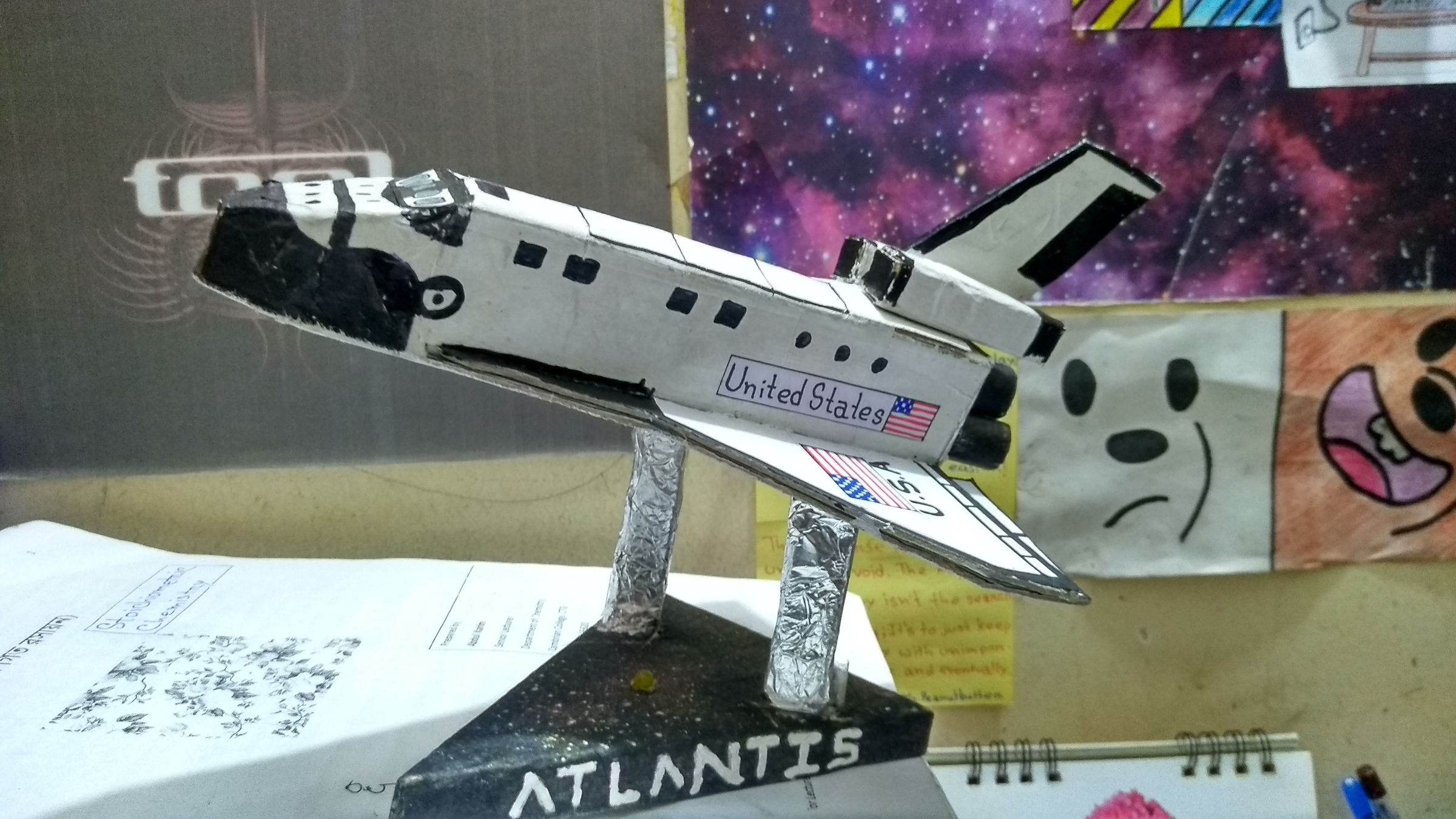 Space Shuttle Atlantis Cardboard Model (With Detachable Cardboard Stand ...