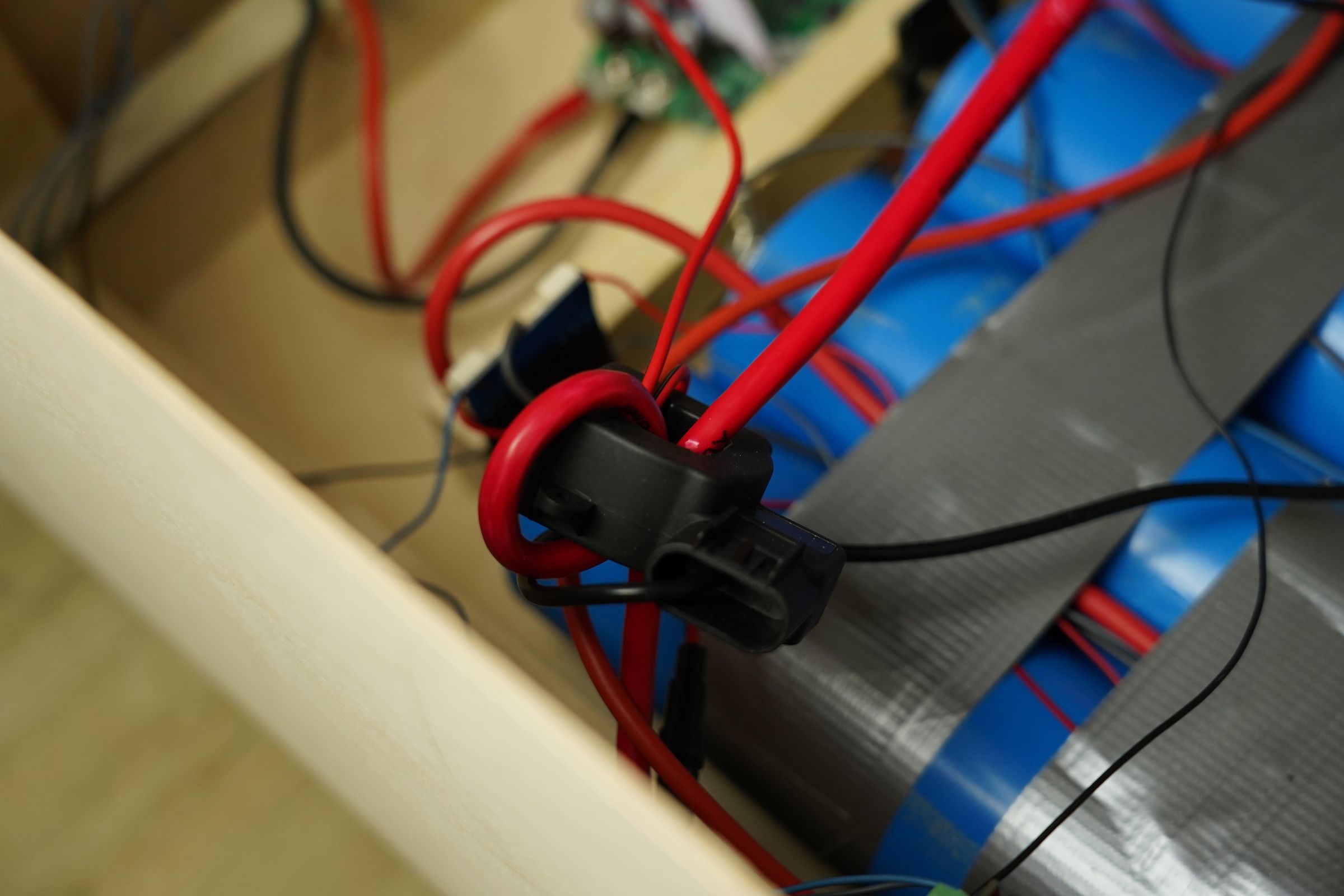 DIY Portable Power Station : 4 Steps - Instructables