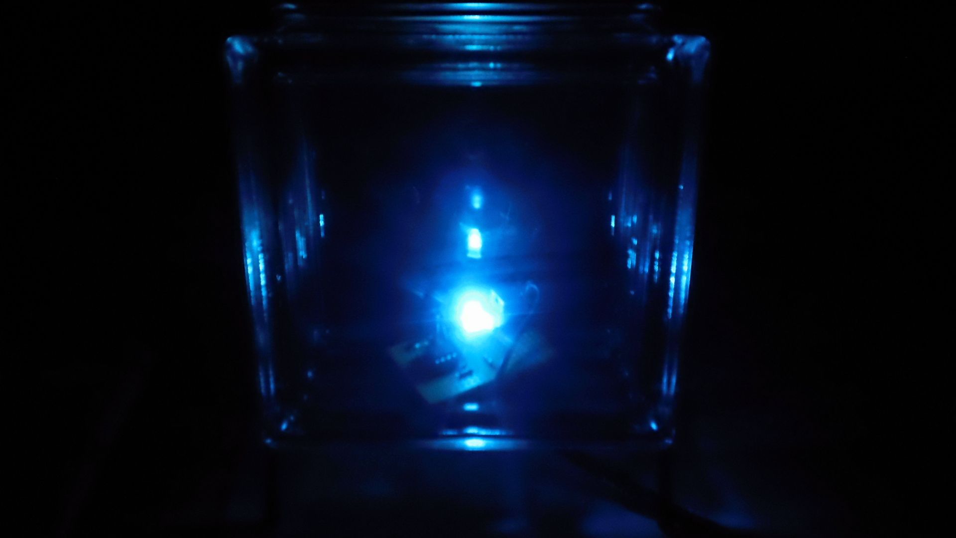 Color Changing Night Light With ATtiny : 8 Steps - Instructables