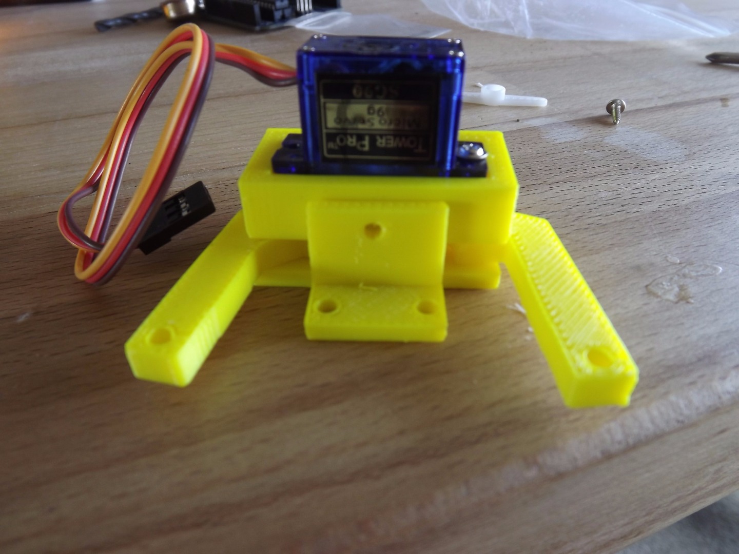 The Claw: a 3D Printed Robotic Claw : 7 Steps (with Pictures ...