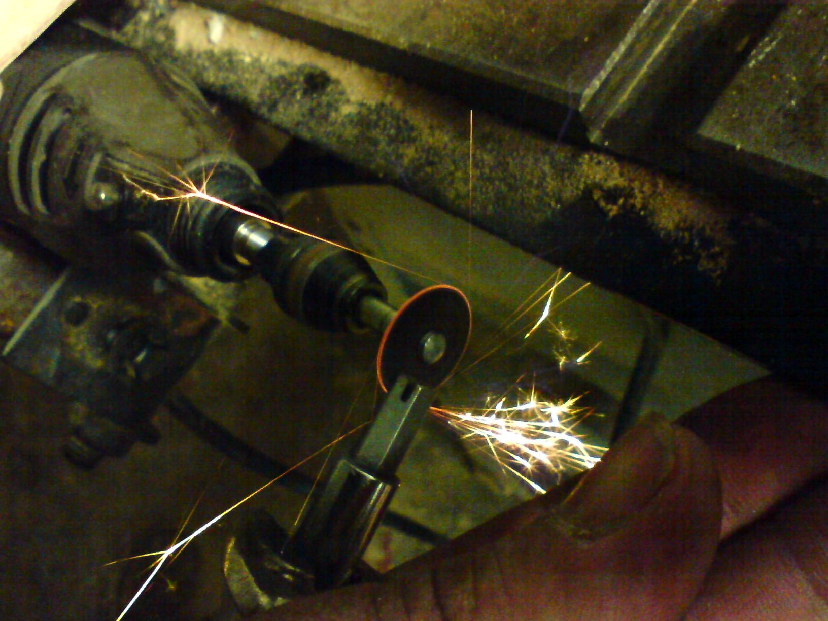 Leatherman Charge 1/4" Bit Adapter/extension : 3 Steps - Instructables