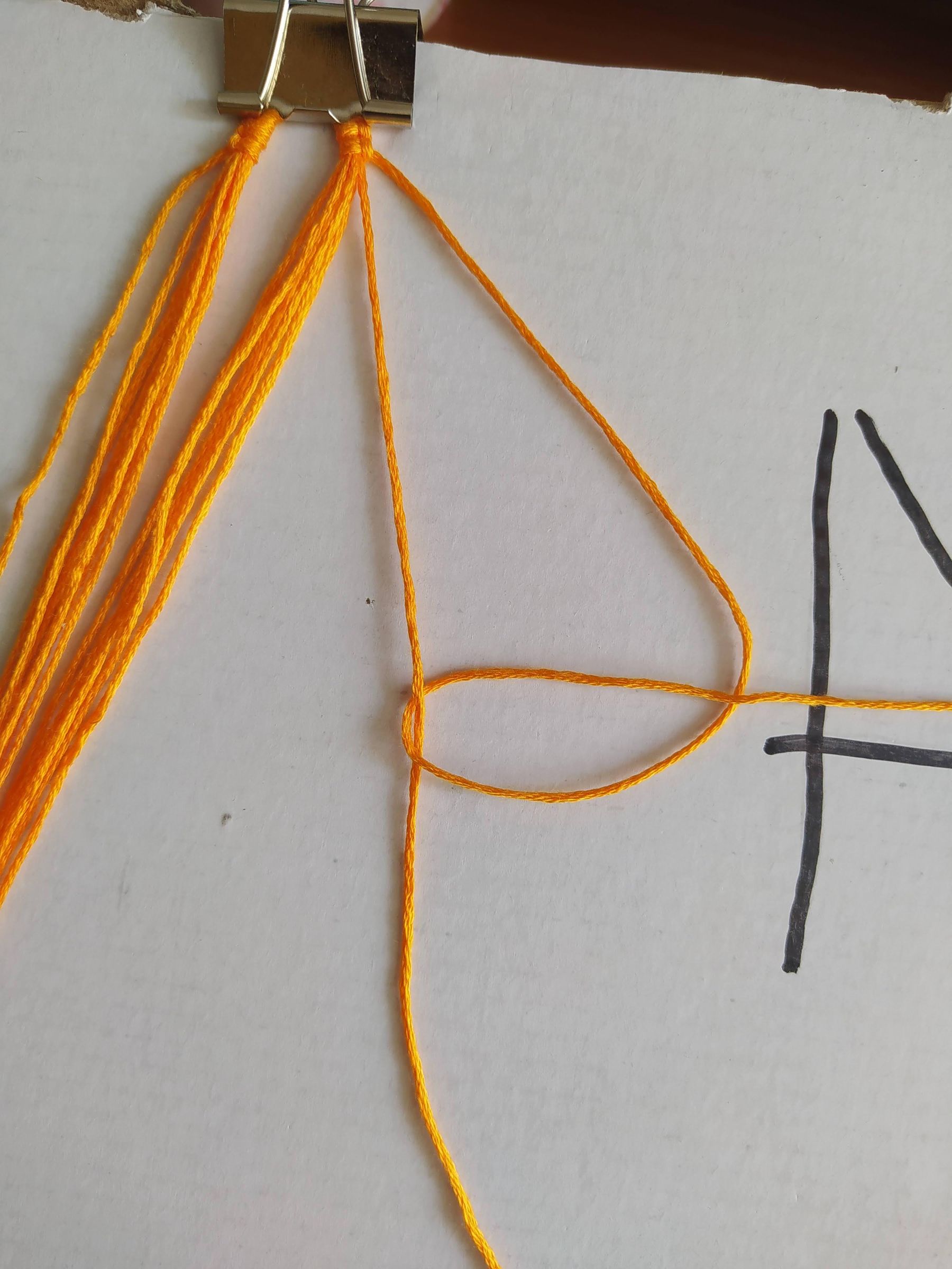 Alpha Pattern Macrame Bracelet: Spiral Tie Dye : 18 Steps (with ...