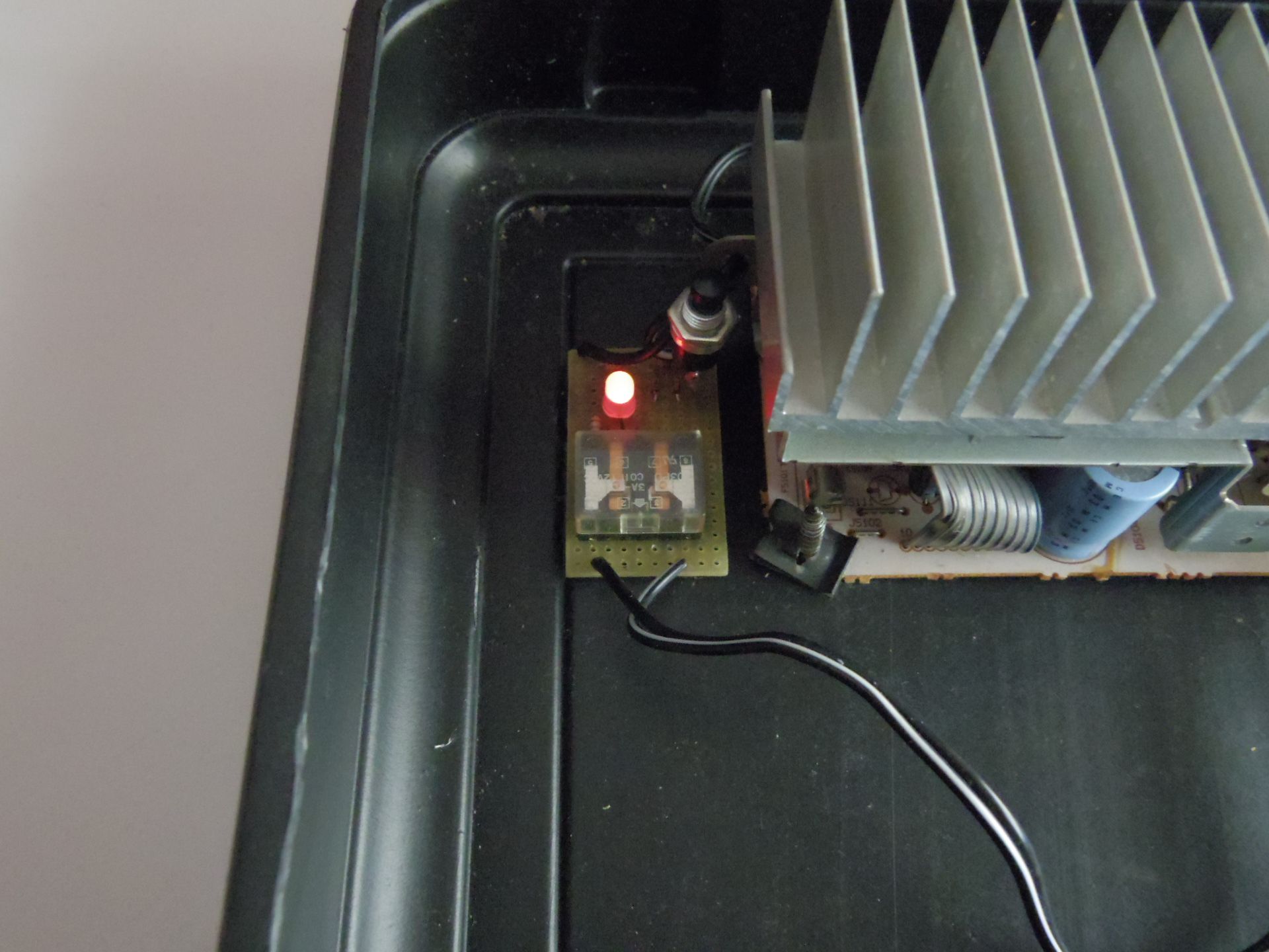 Circuit Breaker for Power Supply : 5 Steps - Instructables