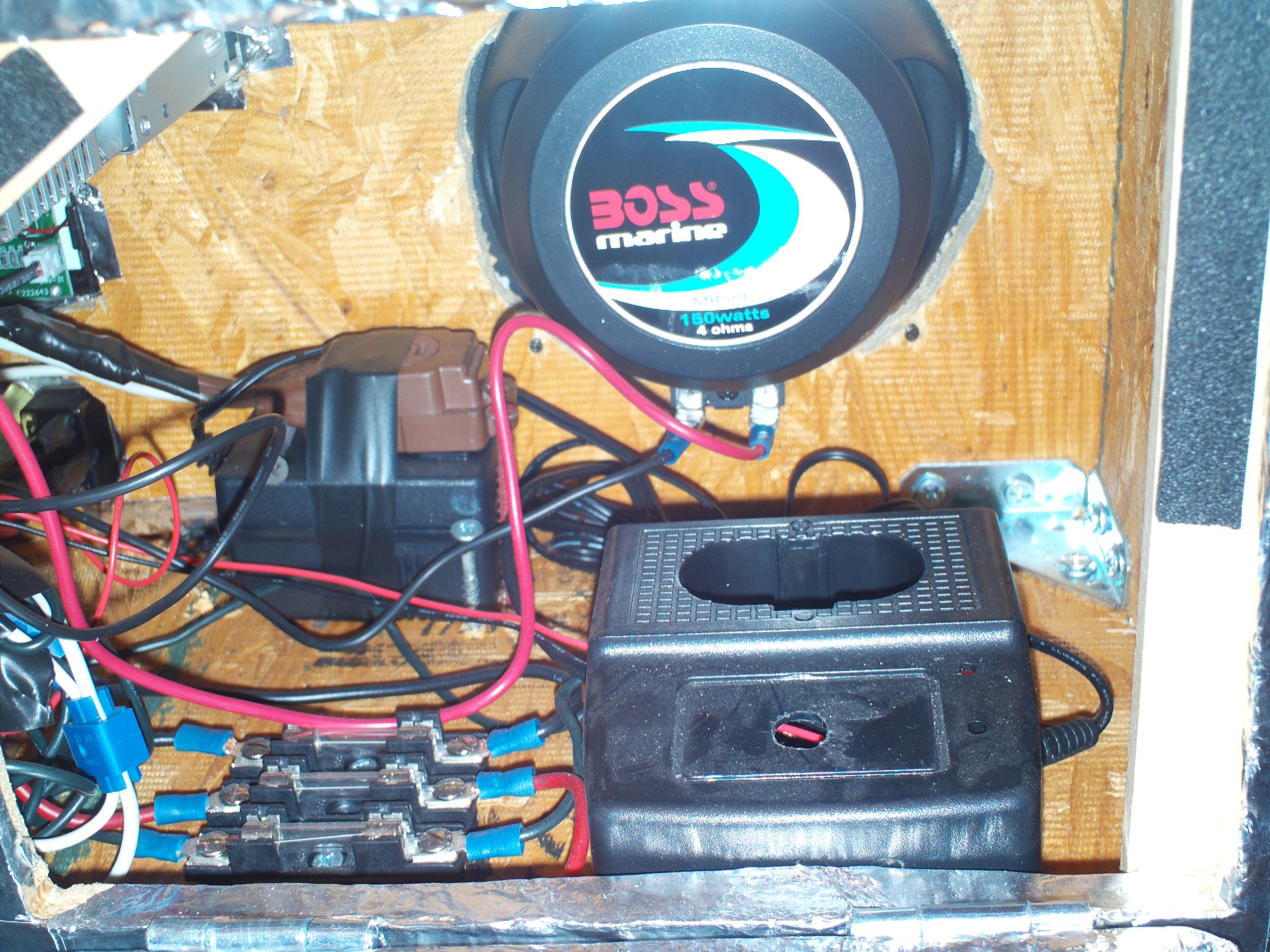 Homemade 18V Battery Stereo : 5 Steps (with Pictures) - Instructables