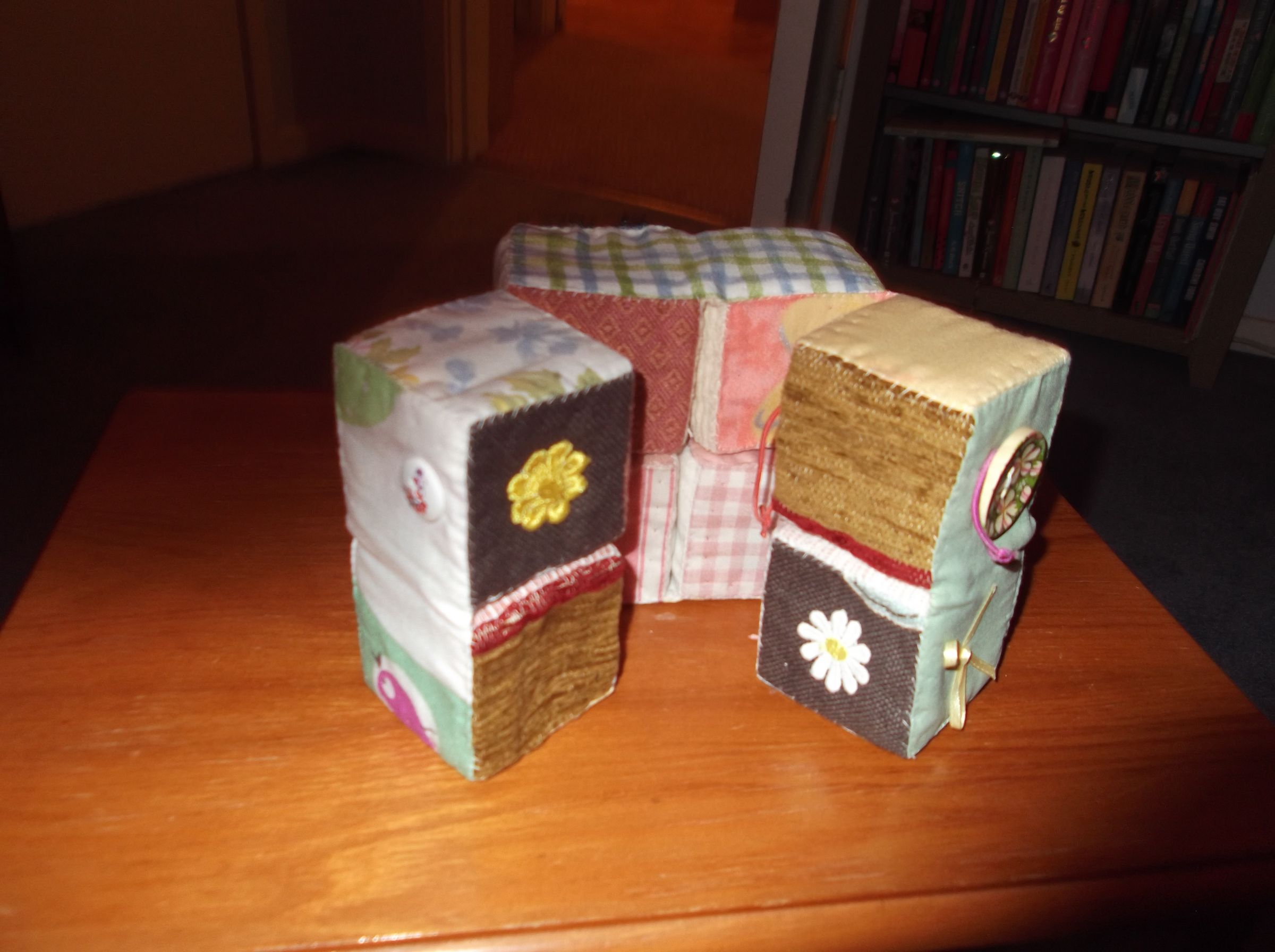 Analogue Yoshi (fabric Magic Folding Cube) : 8 Steps - Instructables