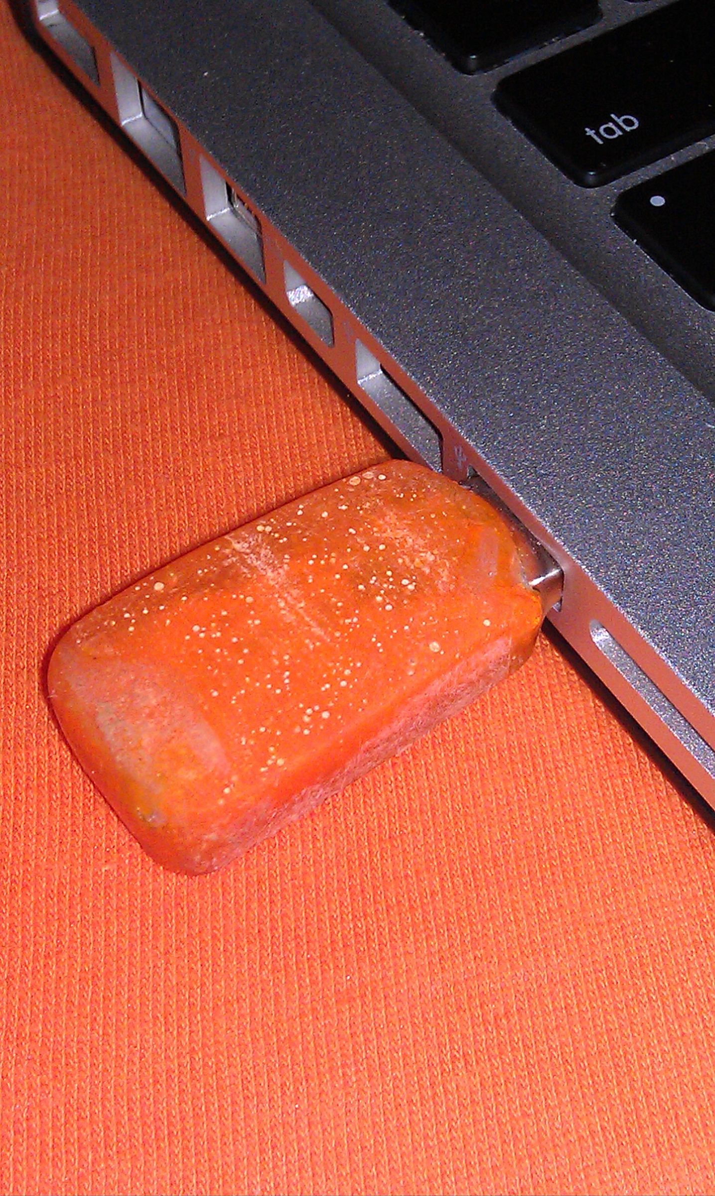 Unbreakable USB Stick : 8 Steps - Instructables