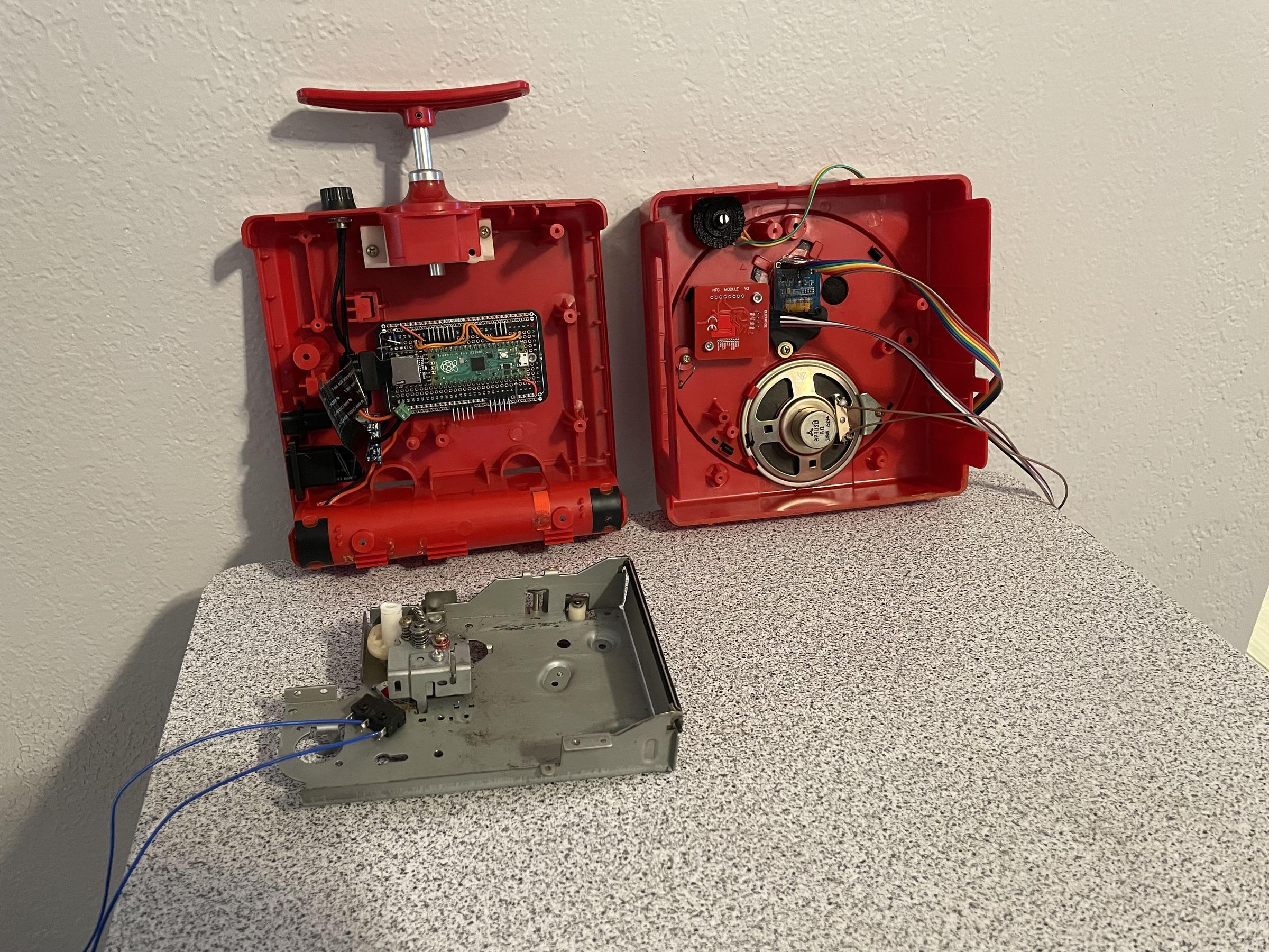 KaboomBox - an RFID 8-Track Player : 7 Steps (with Pictures ...