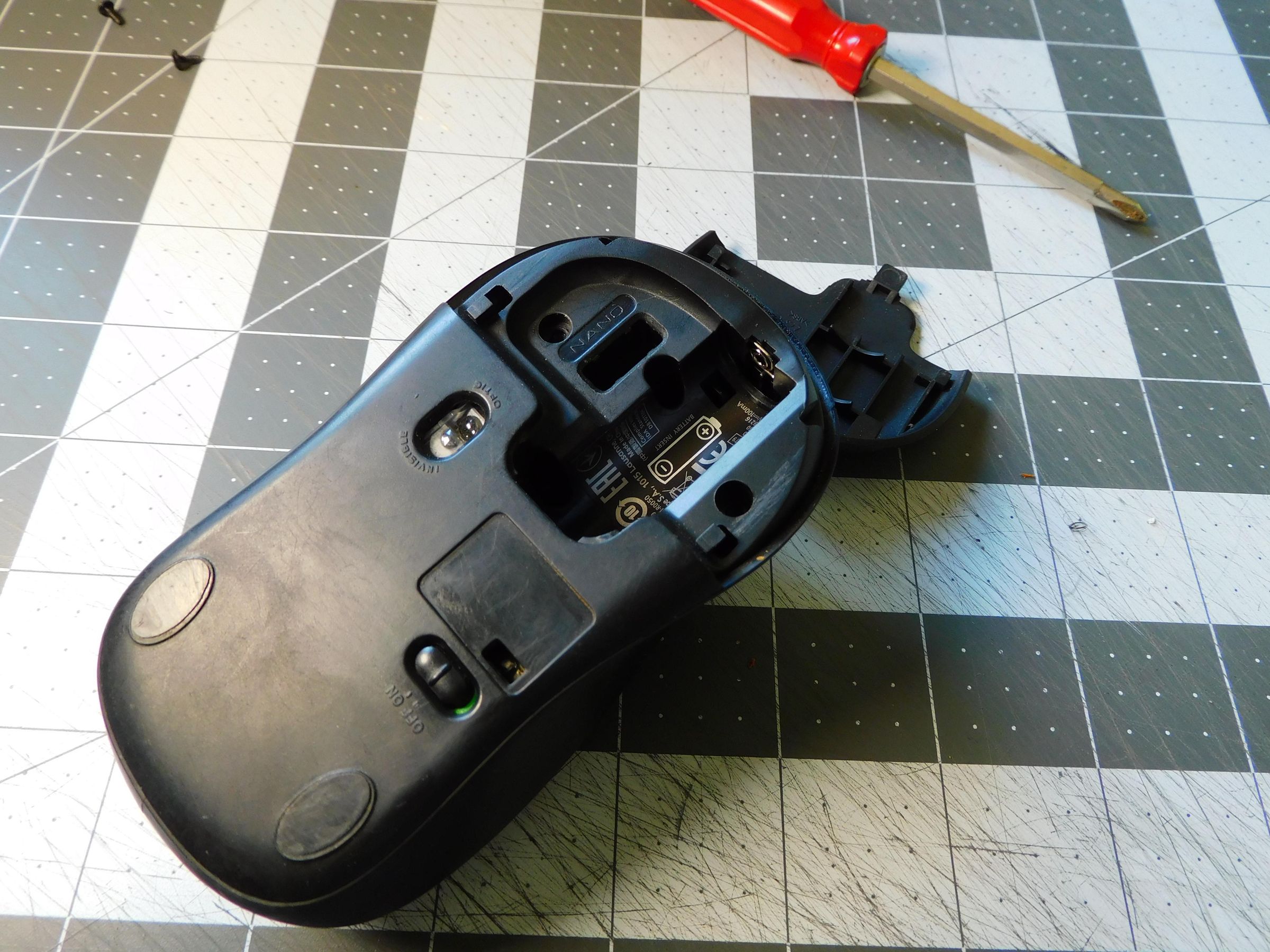 How to Make Your Loud Mouse MUCH Quieter (SO EASY!!!) : 4 Steps ...