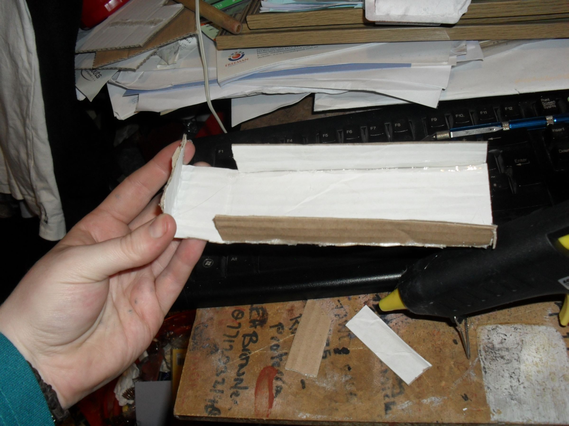 Cardboard Props: How to Make a Movie Camera : 14 Steps (with Pictures ...