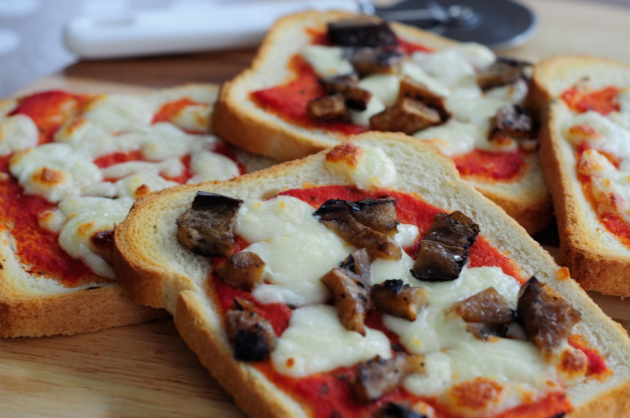 Speedy Pizzas : 7 Steps (with Pictures) - Instructables
