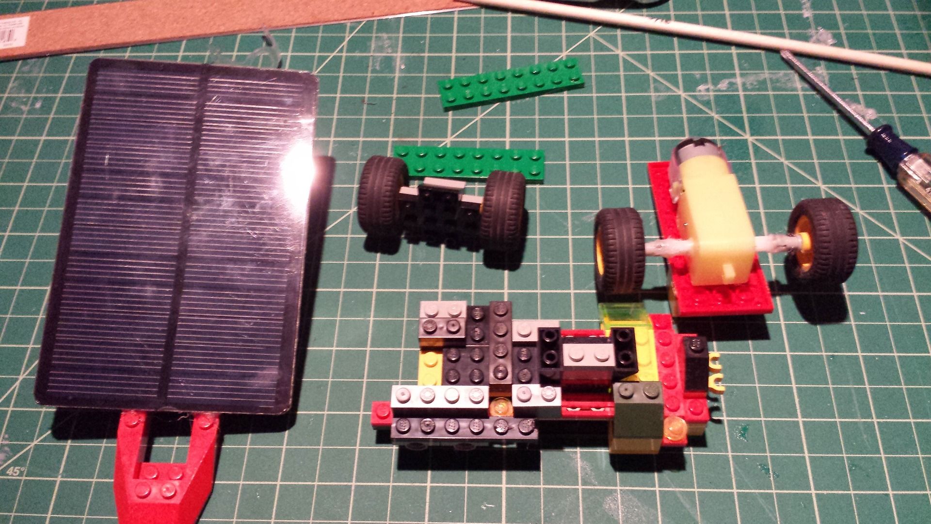 Mini Toy Solar Car : 7 Steps - Instructables