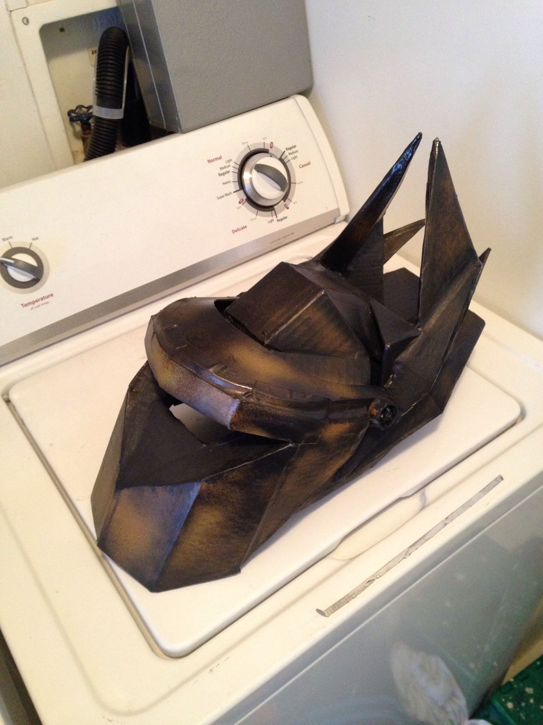 10 Easy Steps to a Cardboard Helmet : 10 Steps - Instructables