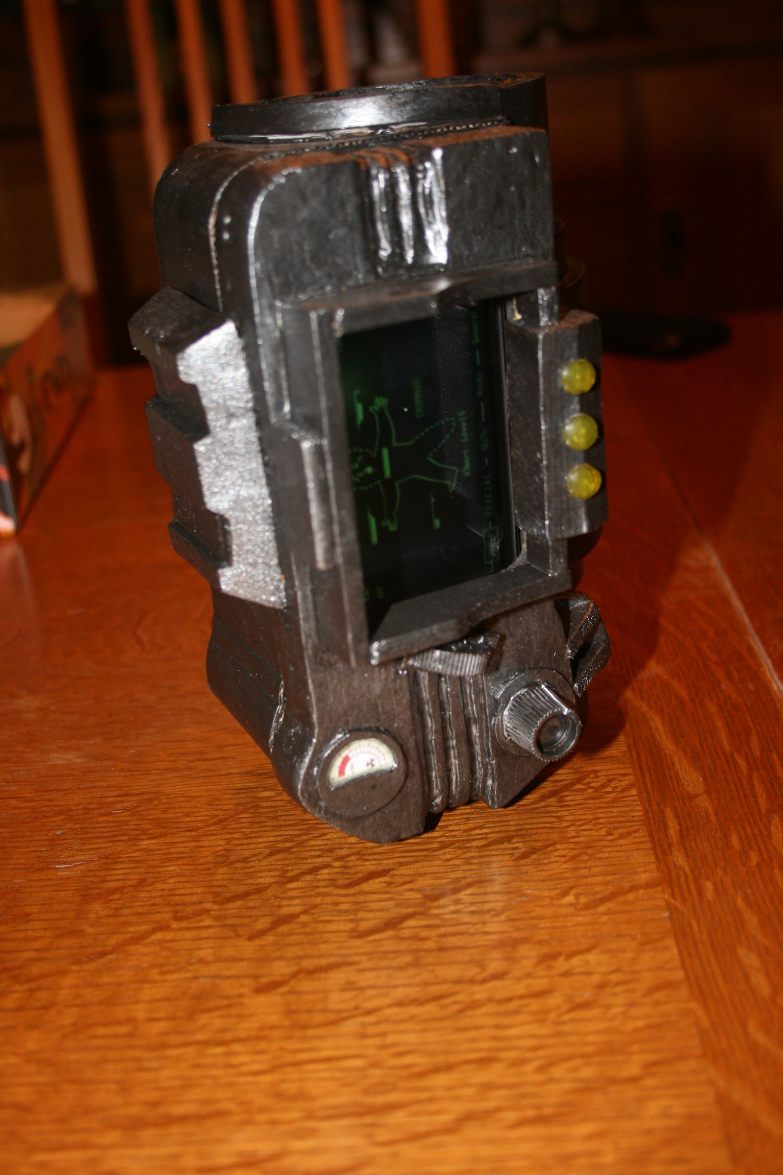 PIP Boy SmartPhone Case (with Pictures) - Instructables