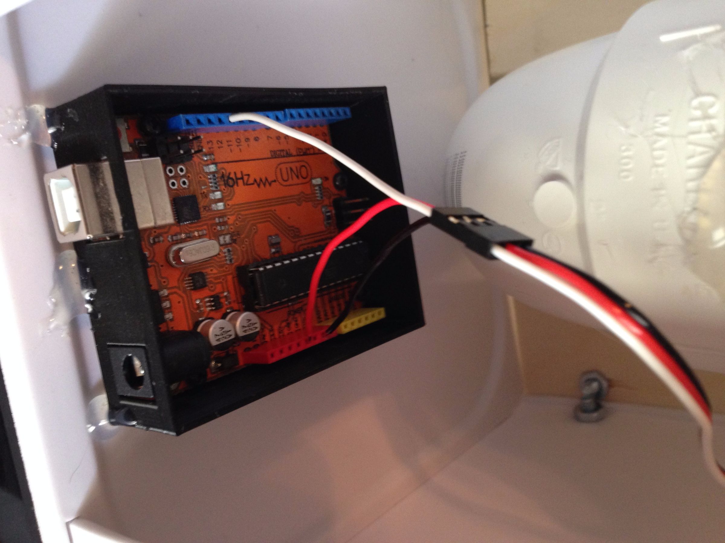 Fat Cat Automated Arduino Pet Feeder : 9 Steps (with Pictures ...