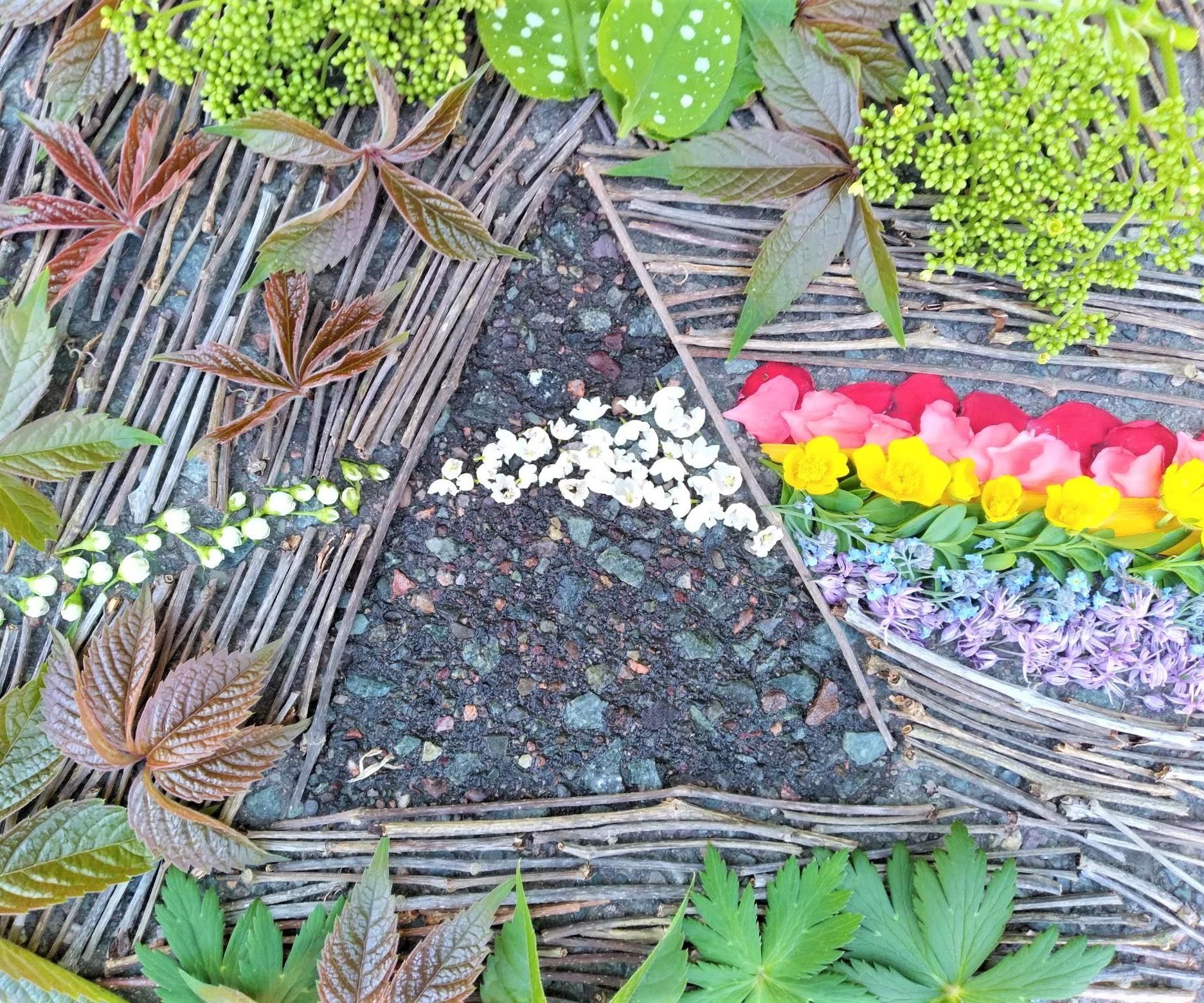 Ephemeral Nature Art - Dark Side of the Moon : 6 Steps (with Pictures ...