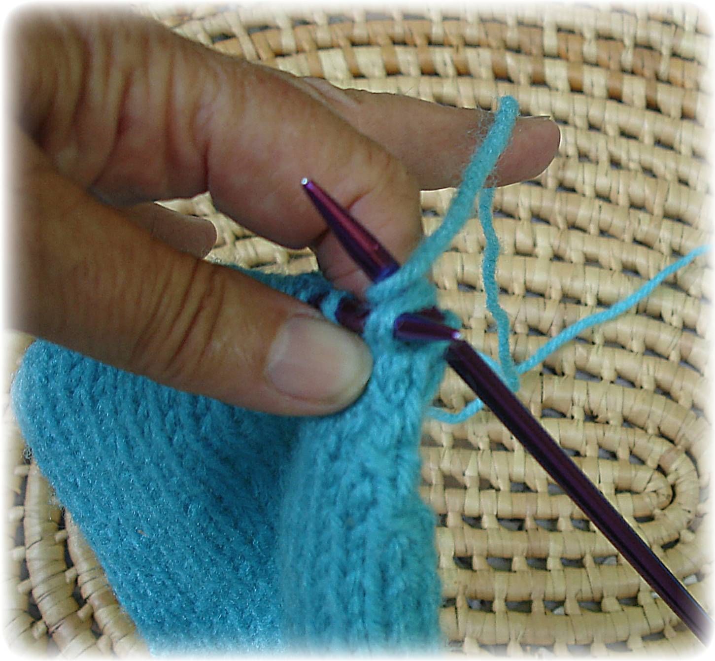 How to Decrease Neatly to Form the Shaping of Shoulder Seams on Knitted ...