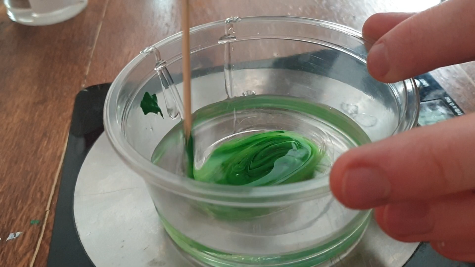 How to Make Silicon Moulds and Cast With Resin : 8 Steps - Instructables