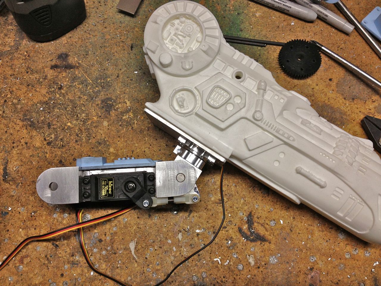 Building a Replica Predator Costume : 10 Steps (with Pictures ...