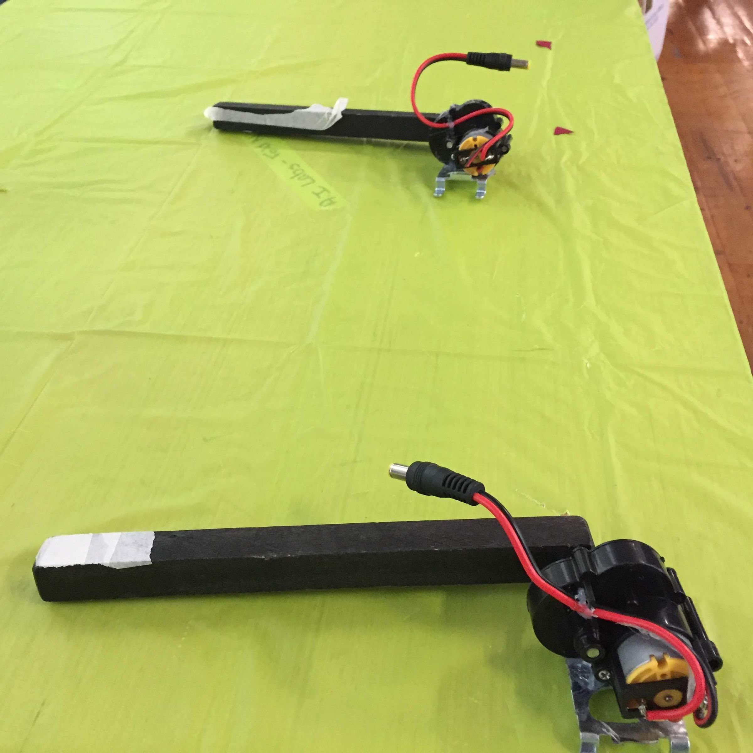 FOLD-N-FIGHT BATTLEBOTS : 7 Steps - Instructables