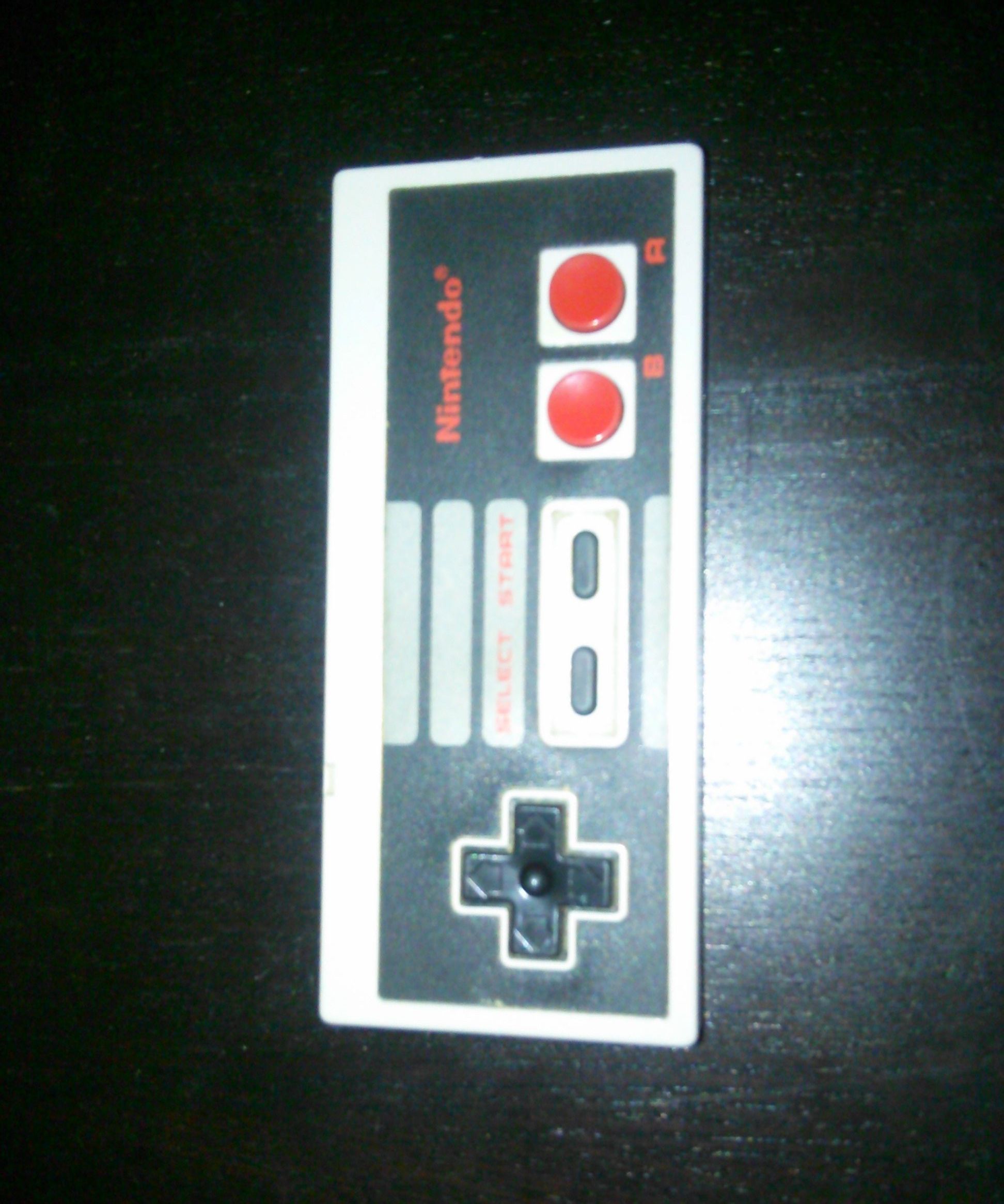 NES Controller Flashlight : 7 Steps - Instructables