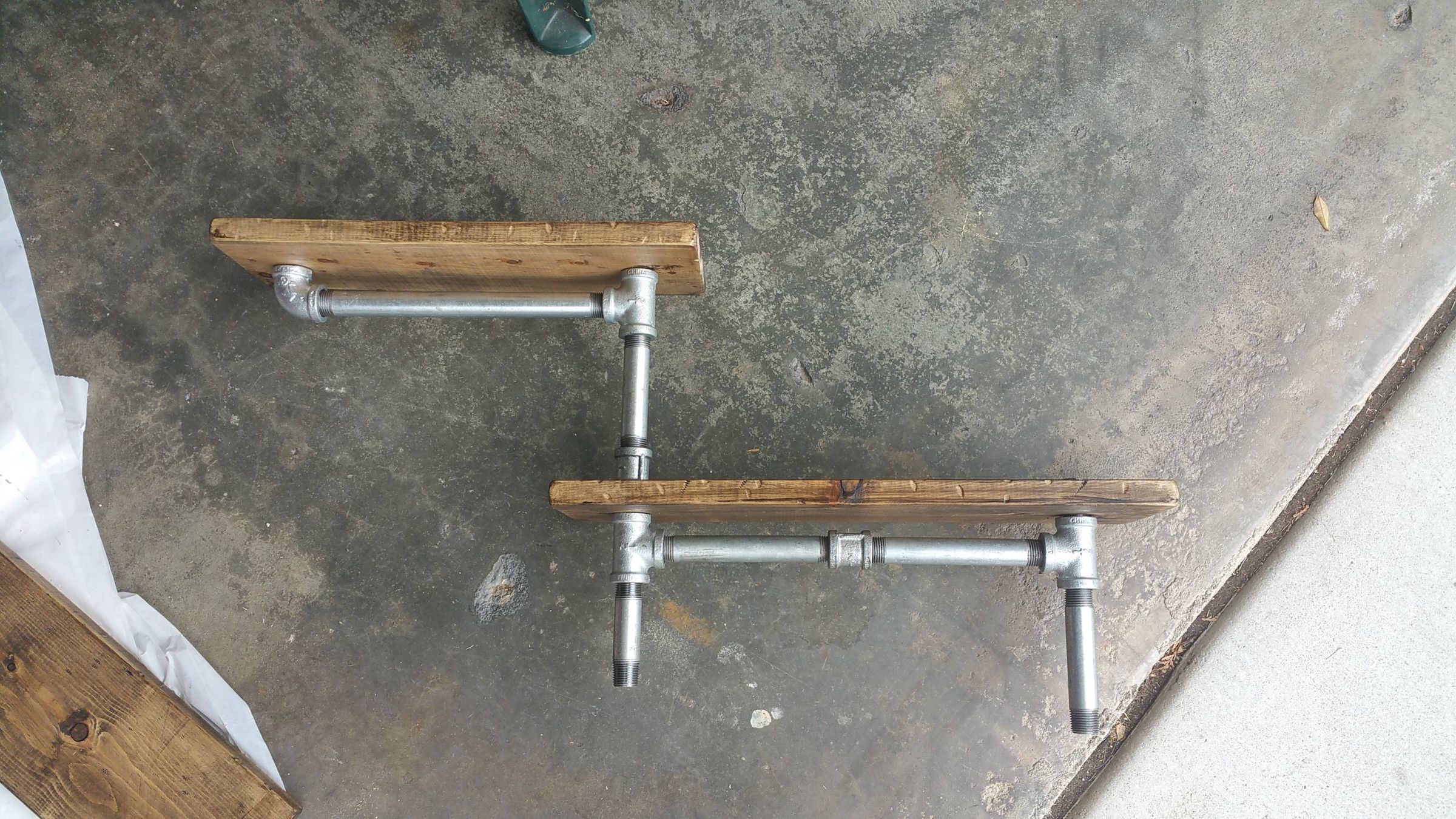 Making Your Own Custom Industrial Pipe Shelf Unit : 9 Steps (with ...