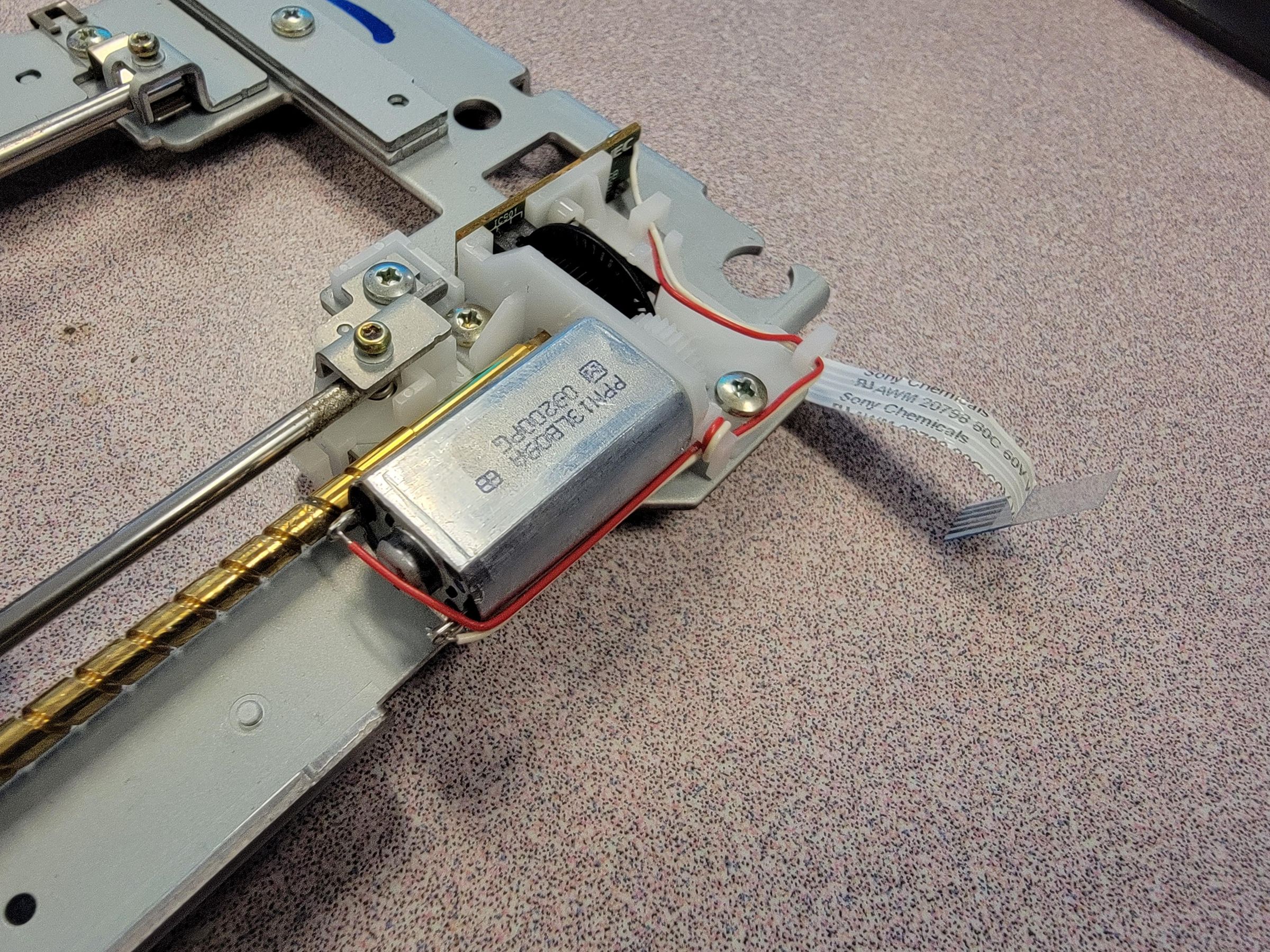 Laser Engraver Made With Repurposed CD/DVD Computer Drives : 10 Steps ...