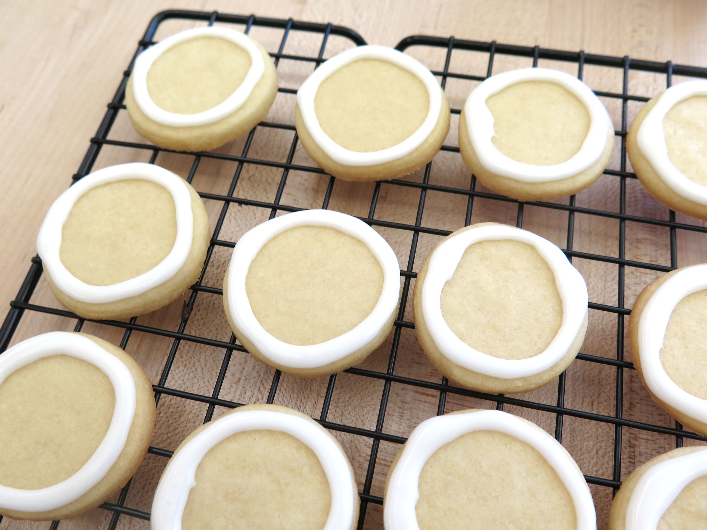 Royal Icing Recipe : 5 Steps (with Pictures) - Instructables