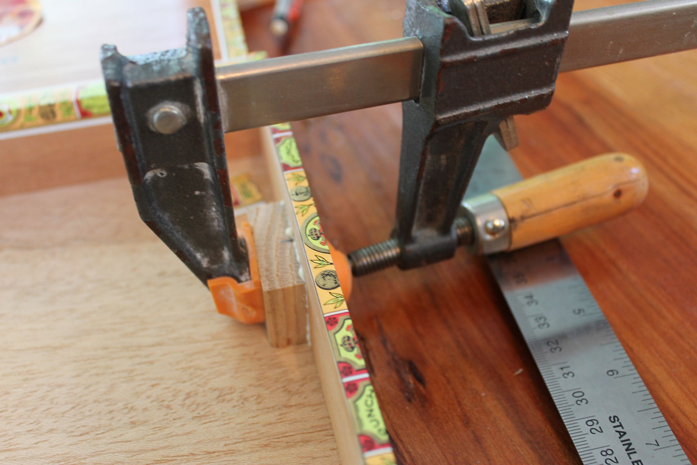 Awesome Cigar Box Dulcimer : 14 Steps (with Pictures) - Instructables