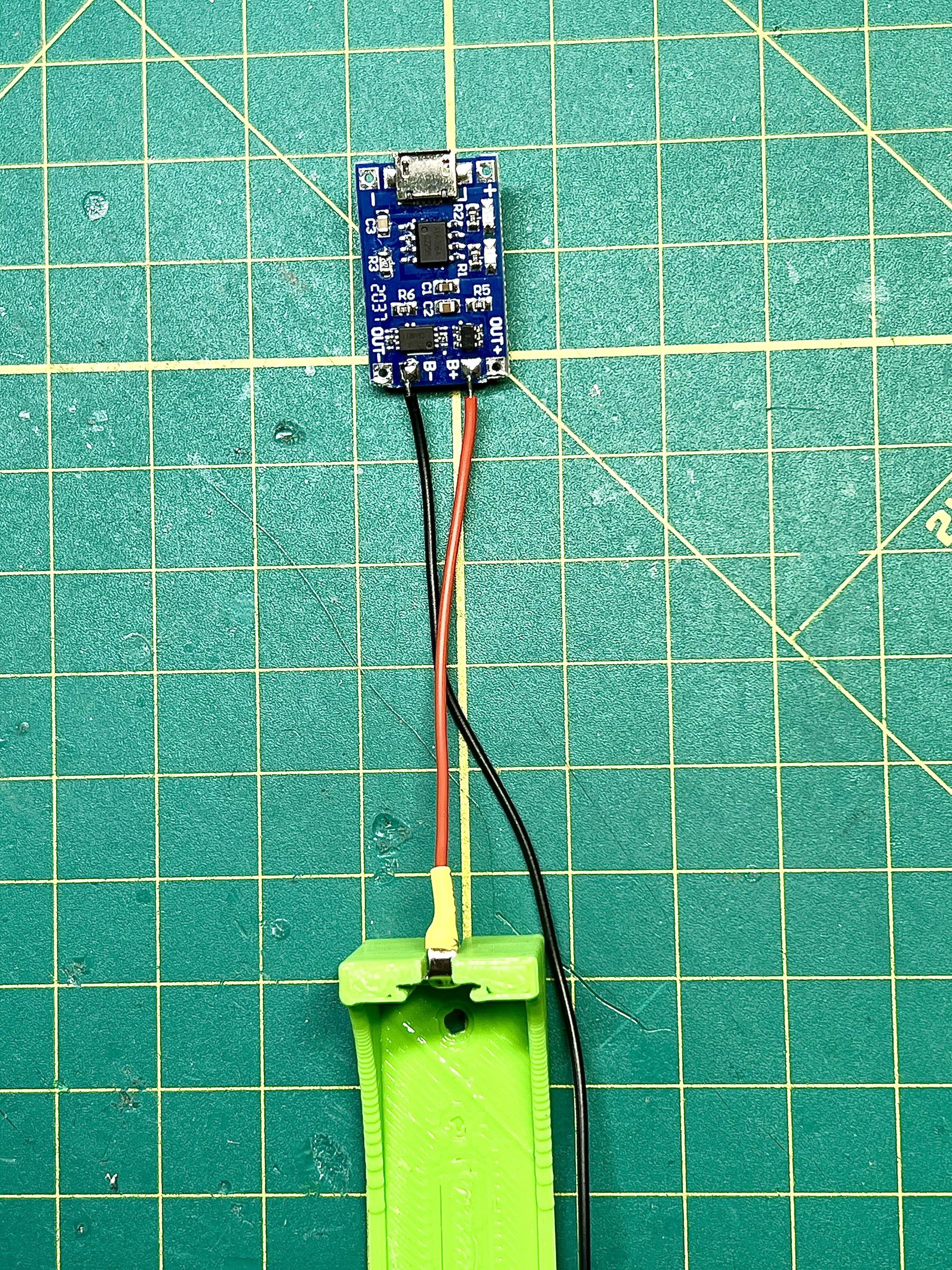 Programmable Sticky Note: Desktop Scrolling LED Display : 10 Steps (with Pictures) - Instructables