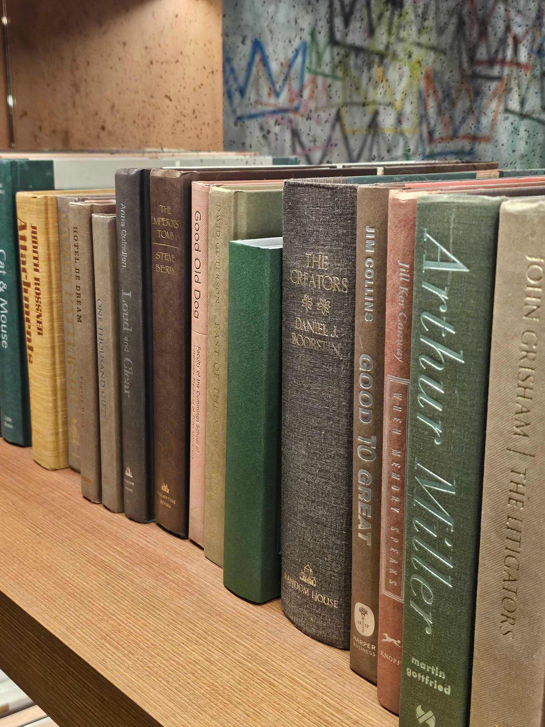 Slide in Slide Out Bookshelf Light : 5 Steps (with Pictures ...