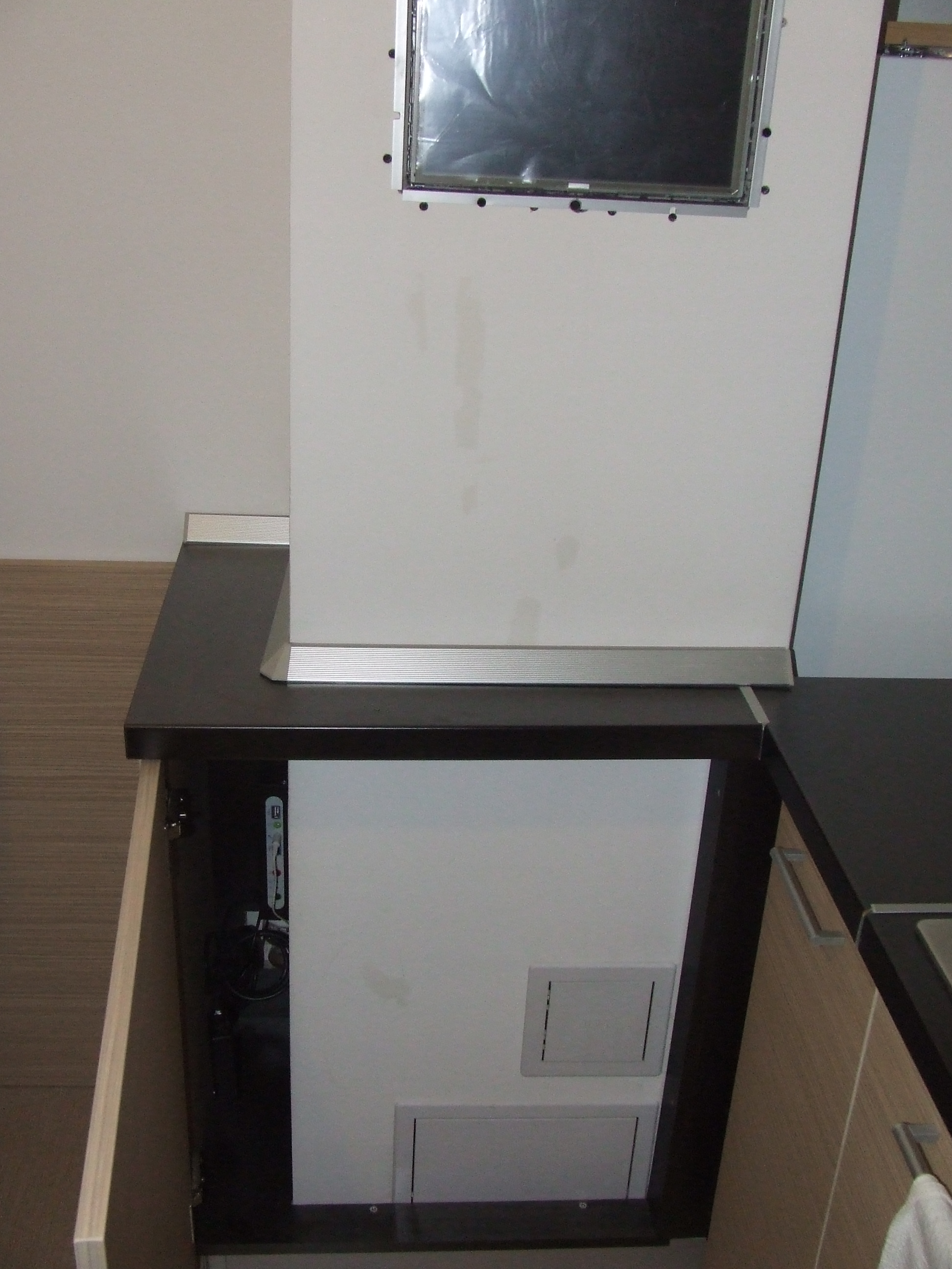 Wall-mounted Kitchen PC : 7 Steps (with Pictures) - Instructables