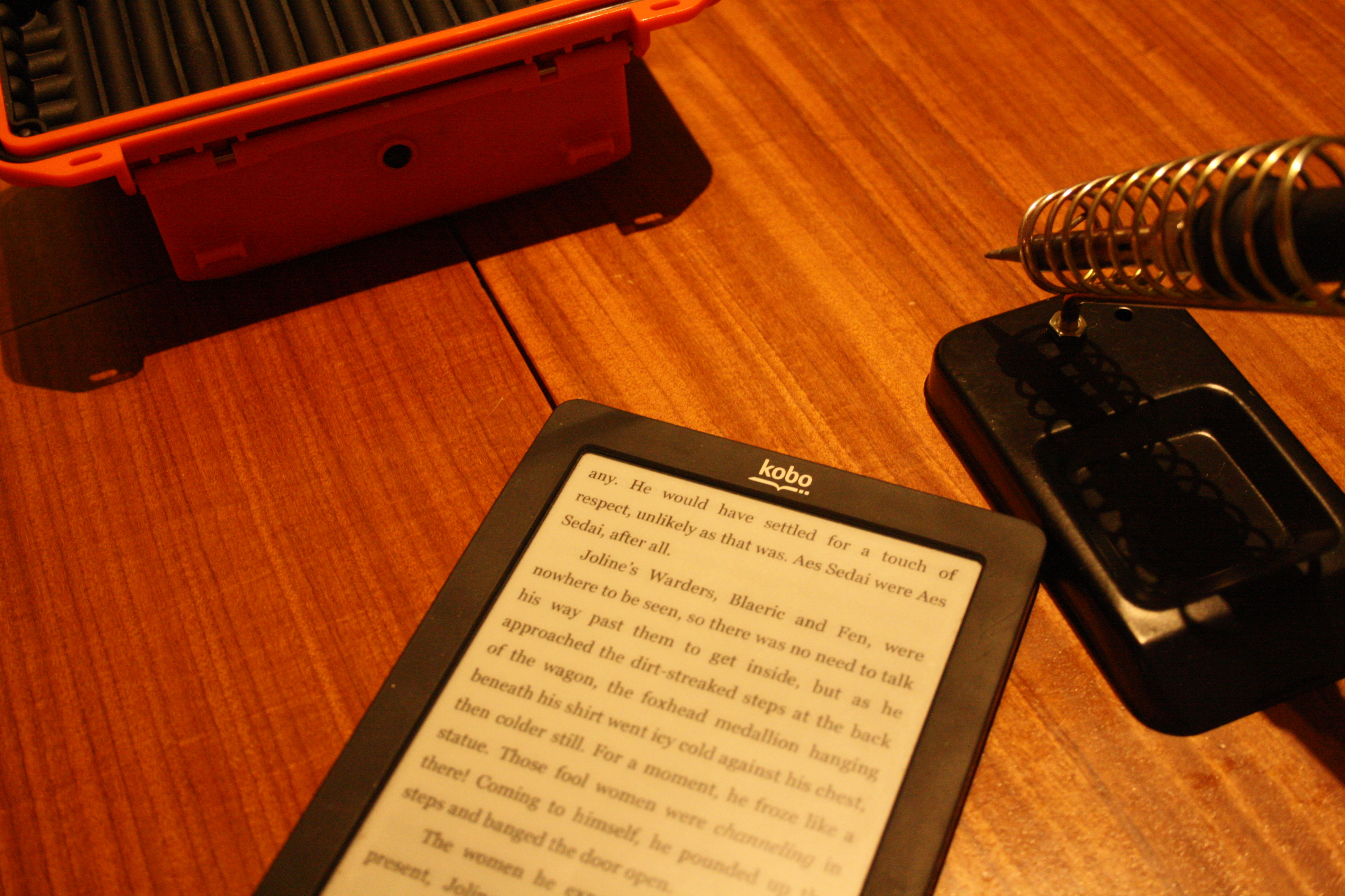 Replacing Kobo Touch Battery : 4 Steps - Instructables