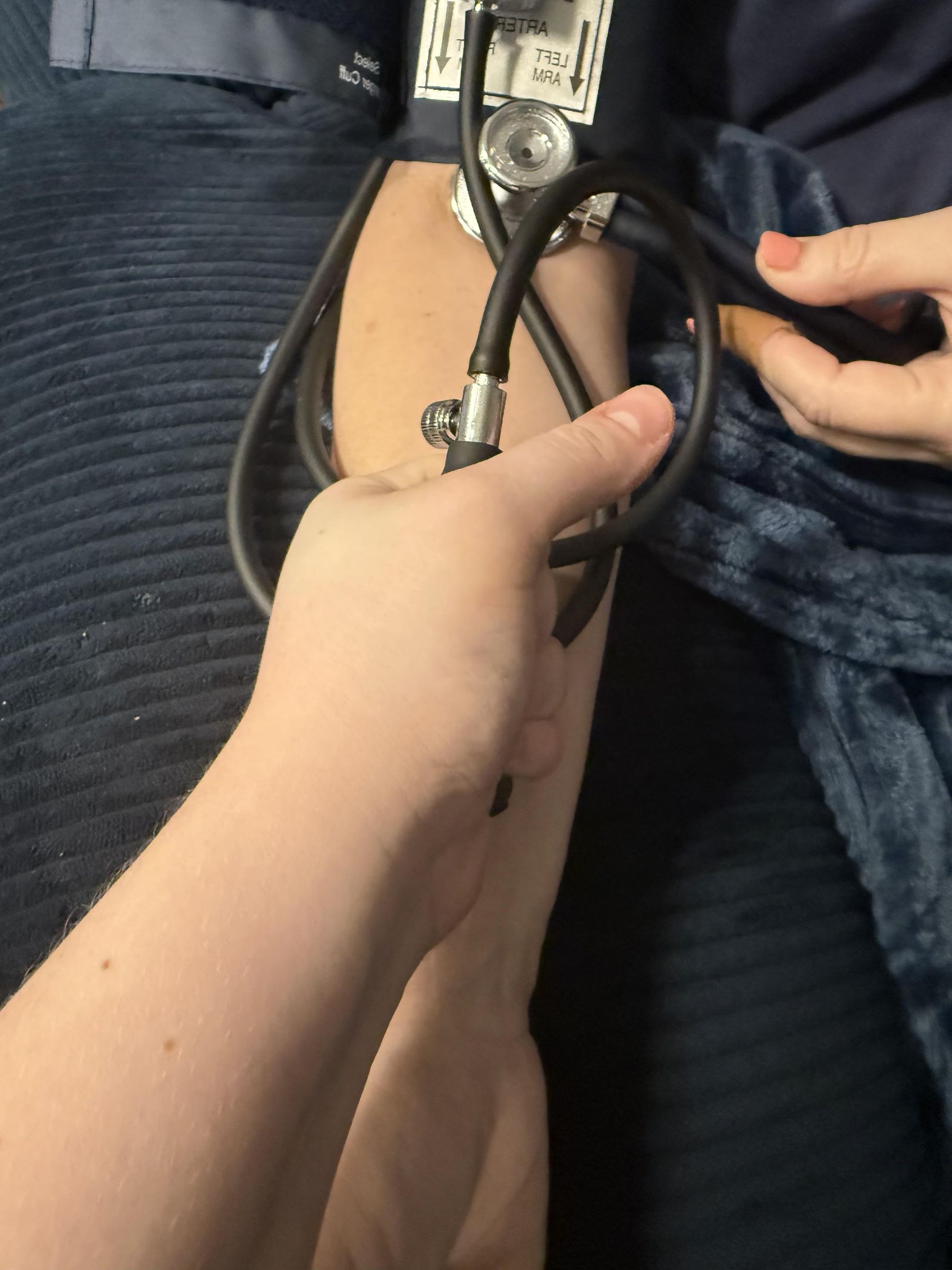 How to Measure Blood Pressure Using a Cuff and Stethescope : 10 Steps ...