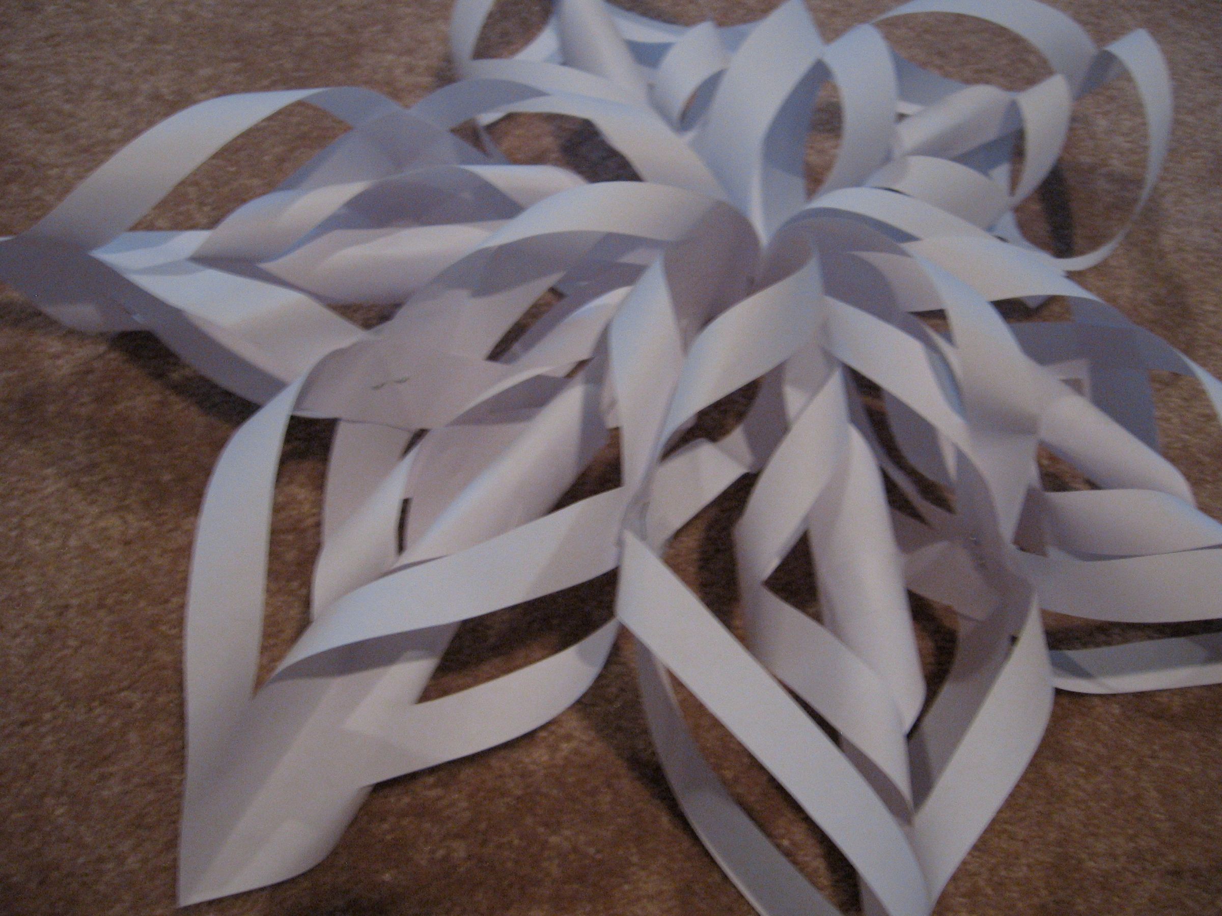 Super-cool Easy 6 Pointed Snowflake : 7 Steps - Instructables