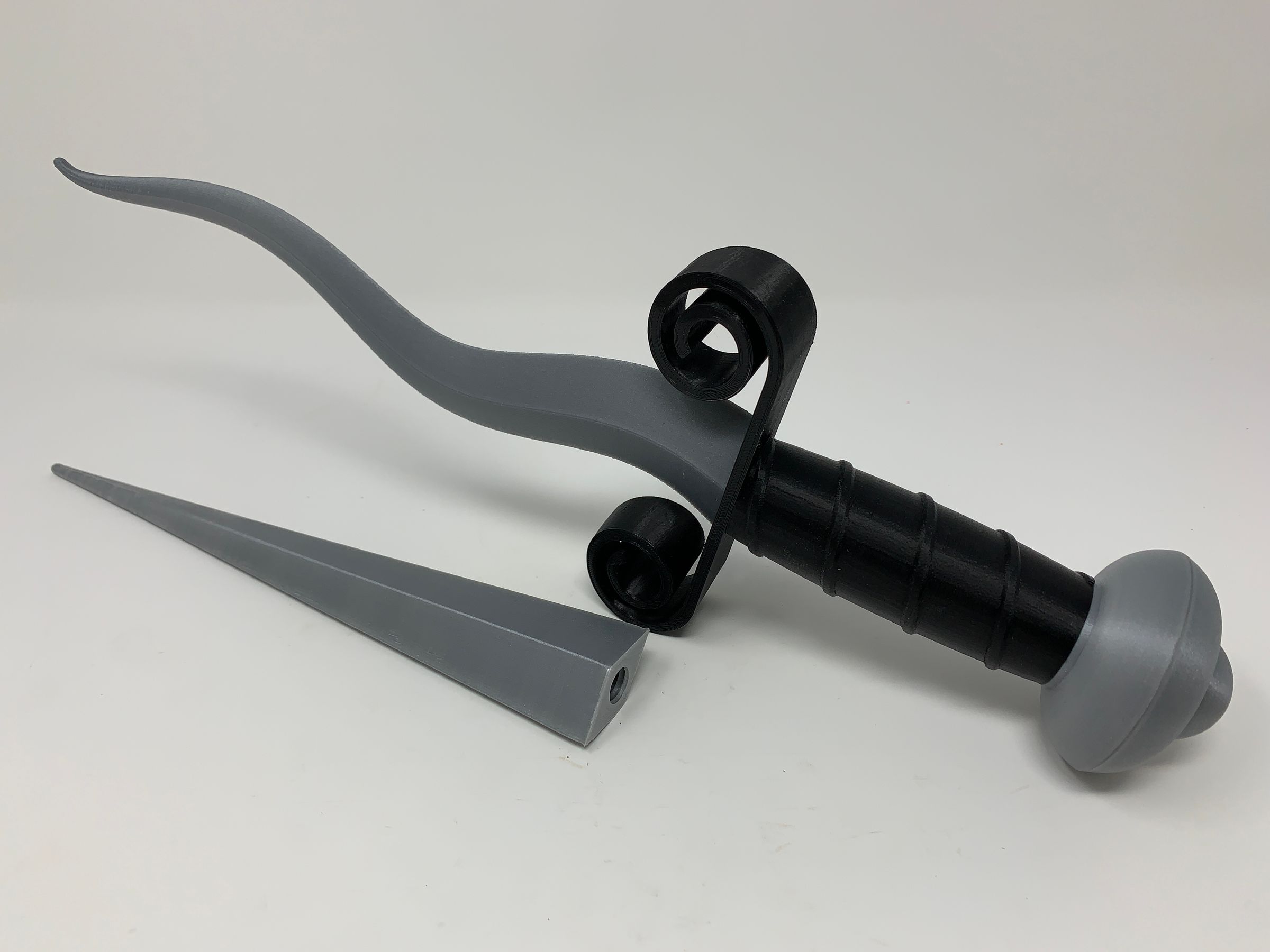 Designing a Cosplay Dagger Using Autodesk Fusion 360. - Instructables