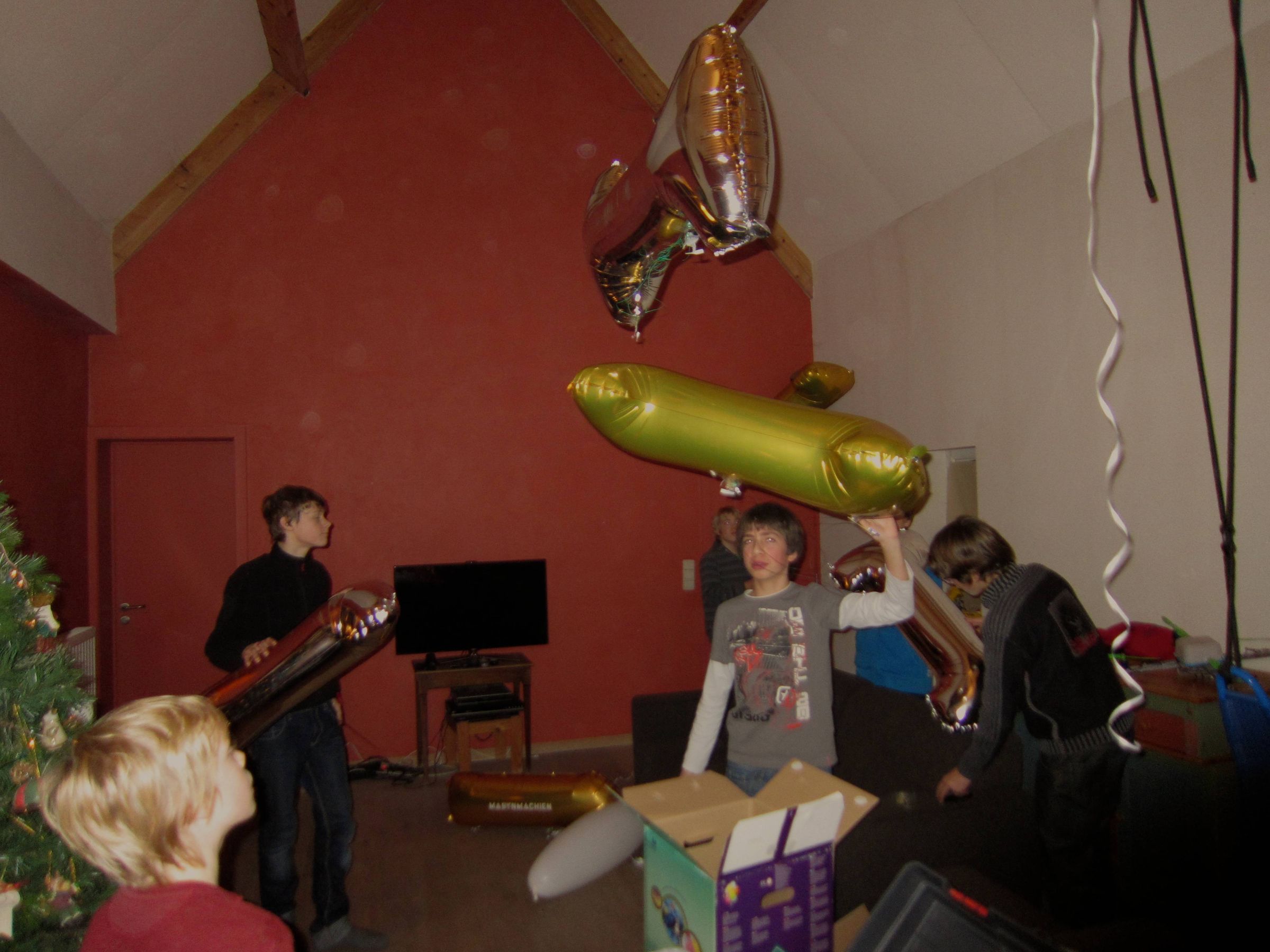 Build an RC Blimp for Less Than $13 : 8 Steps (with Pictures ...