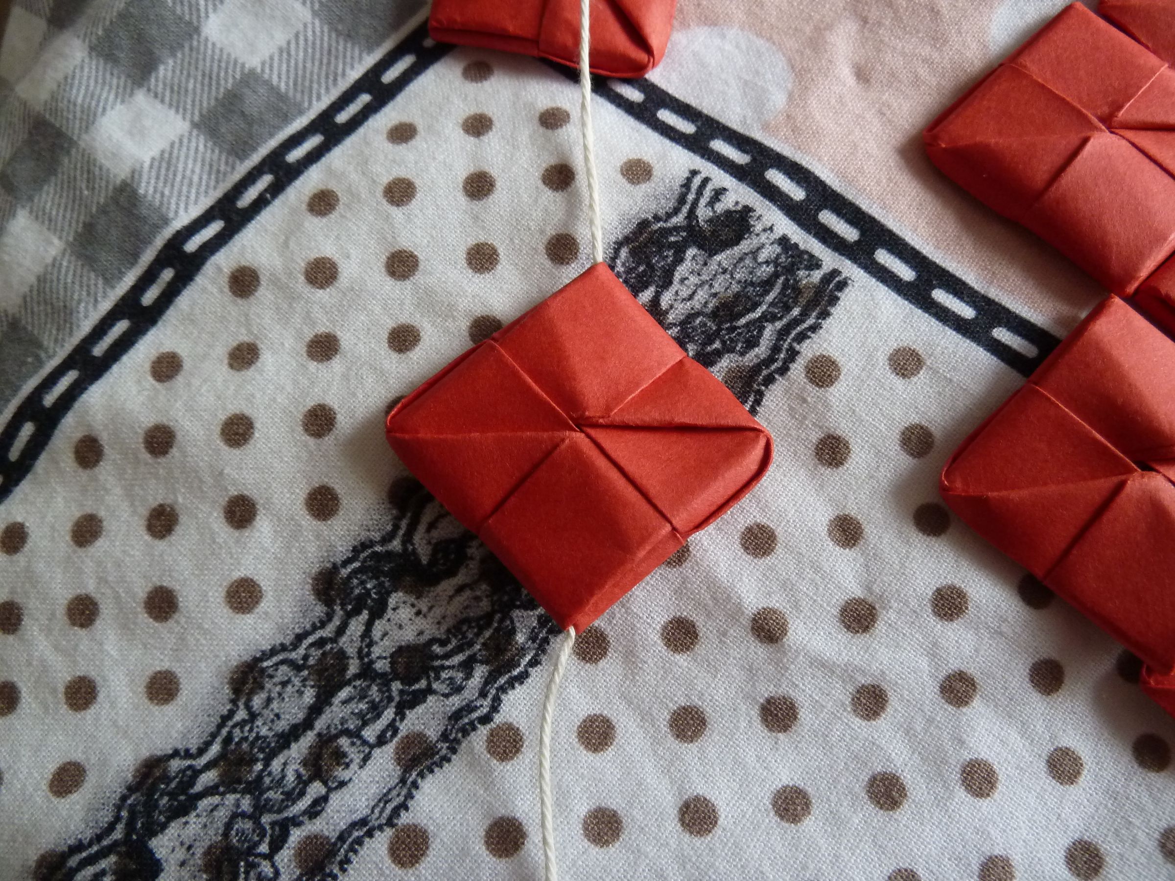 Paper Heart Decorations : 16 Steps (with Pictures) - Instructables