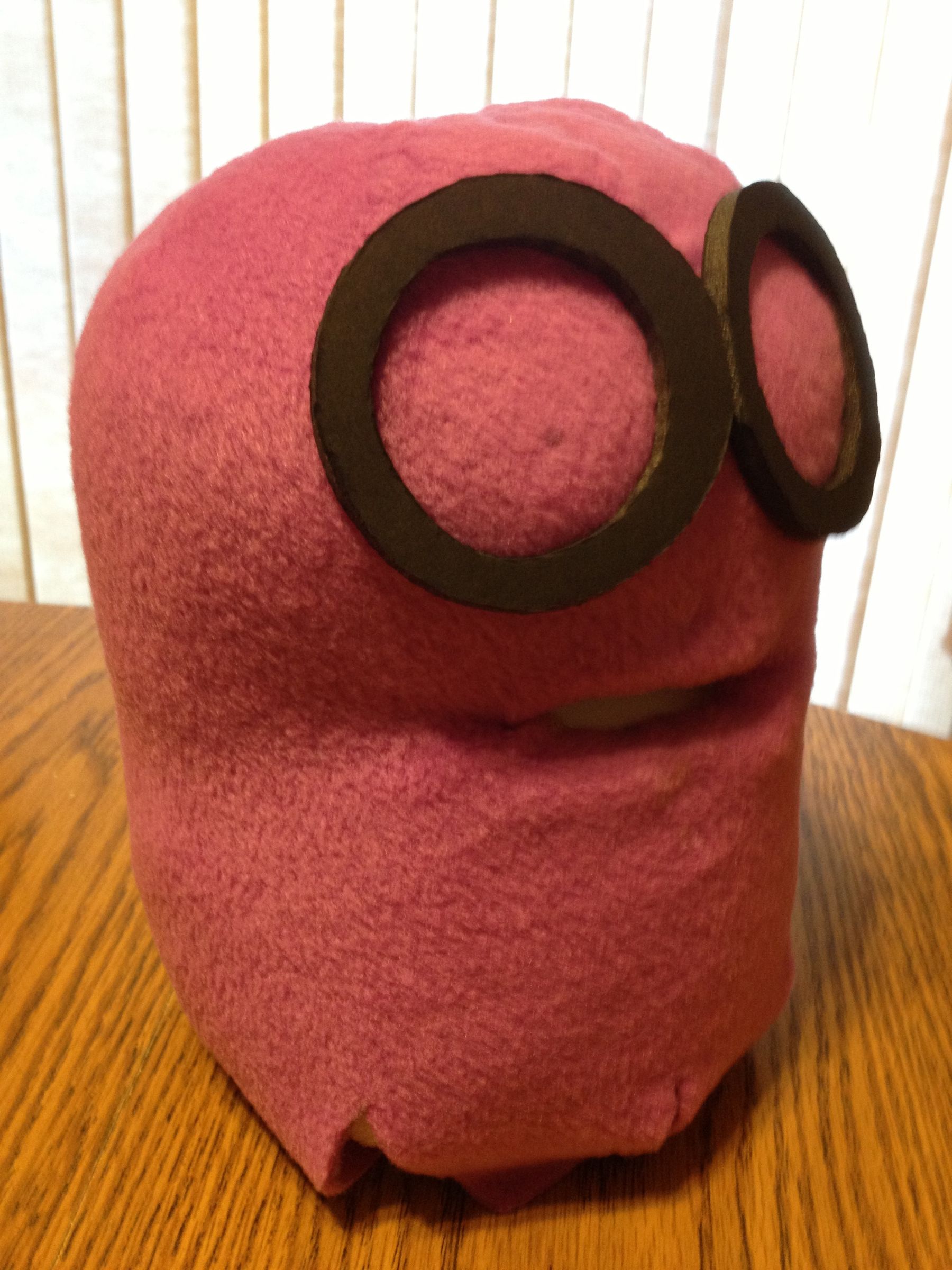 Custom Made Purple Minion Puppet : 14 Steps (with Pictures) - Instructables