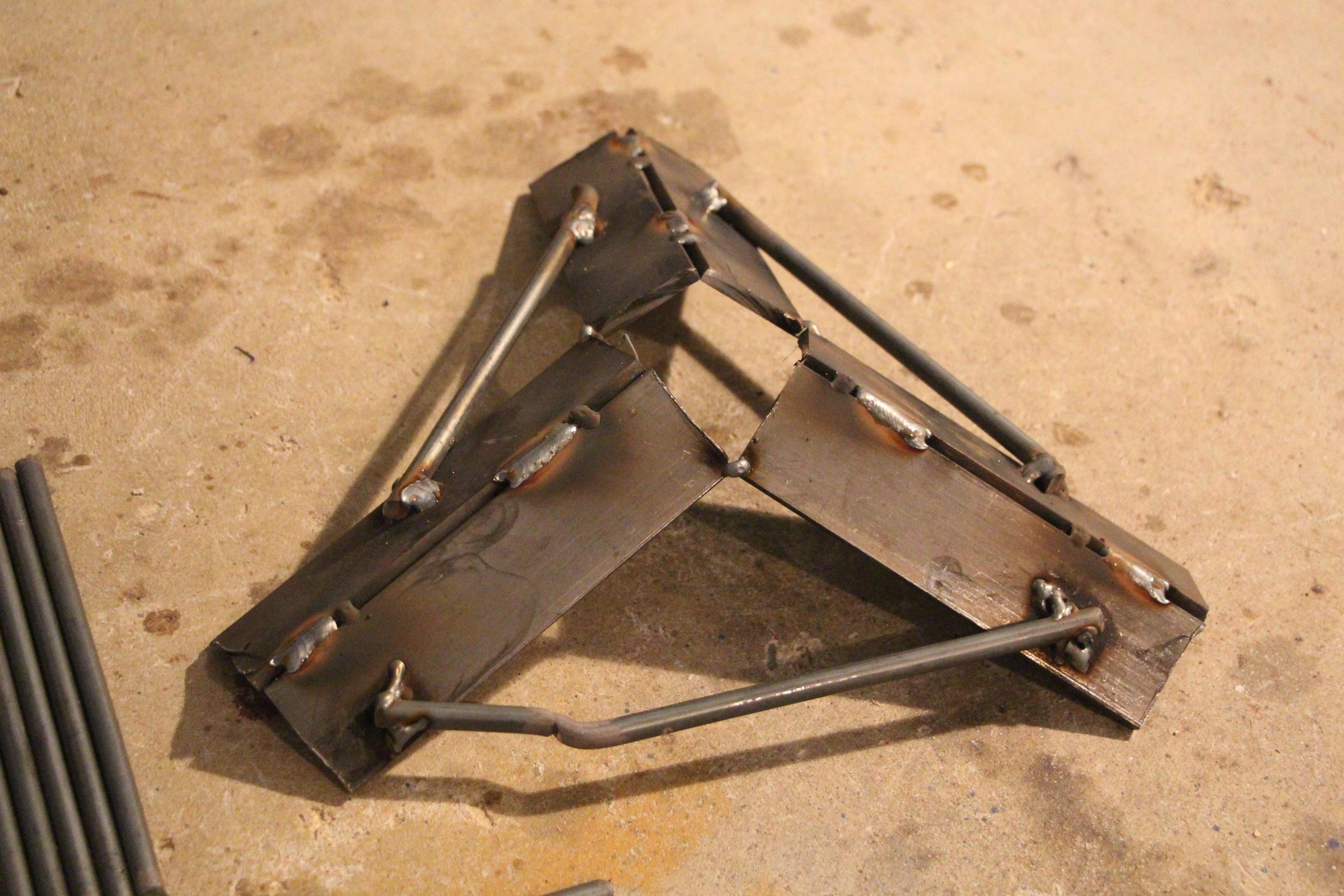 Corner Welding Jig for Pentagonal Dodecahedra (aka Dodecahedrons) : 10 ...