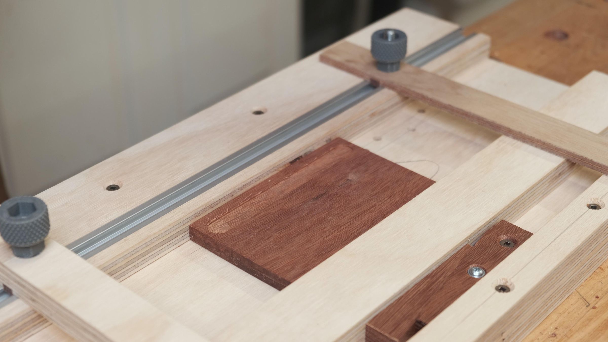Small Parts Routing Jig : 8 Steps (with Pictures) - Instructables