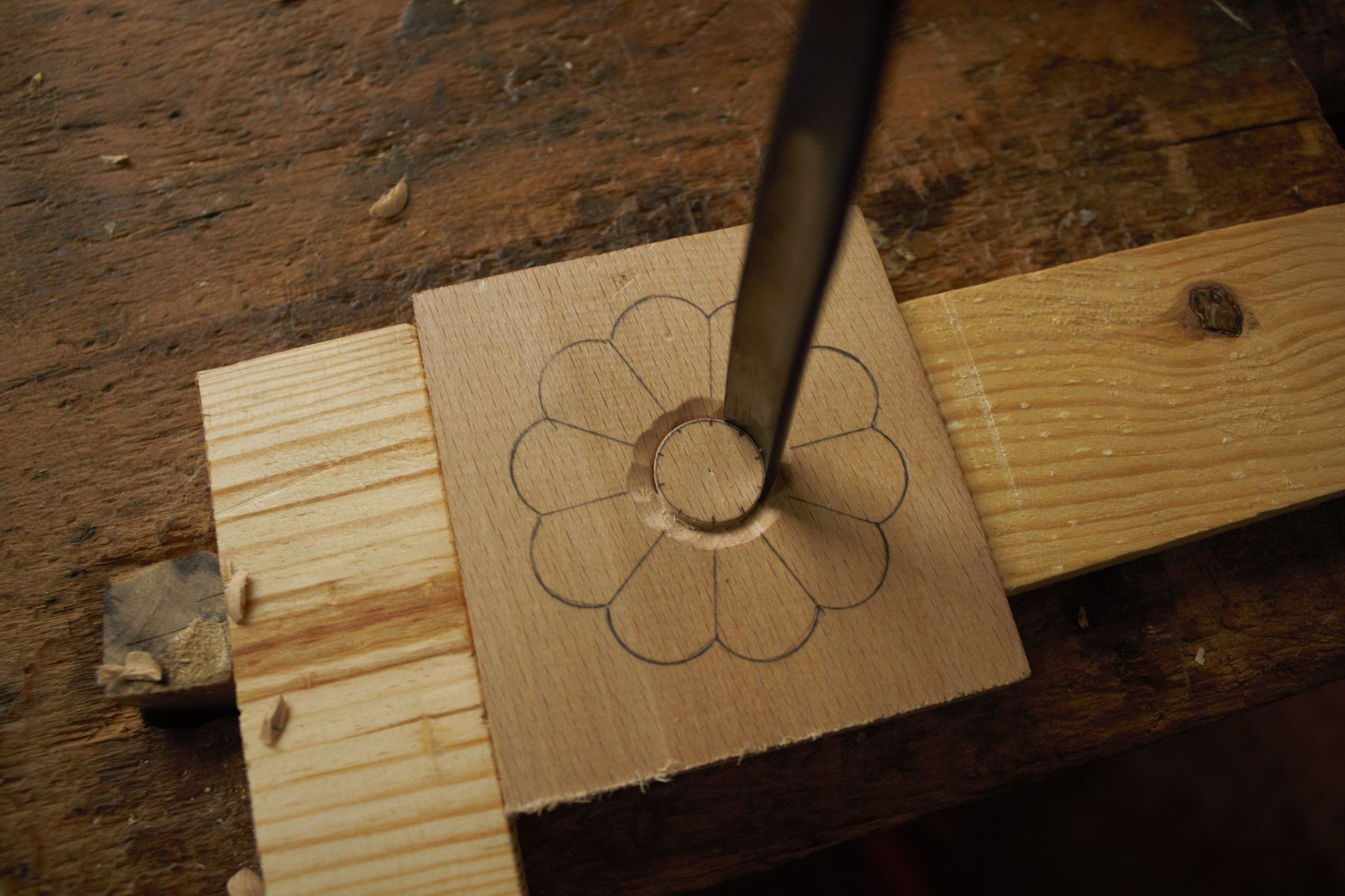 Simple Wood Carving - Flower (rosette) : 5 Steps (with Pictures ...